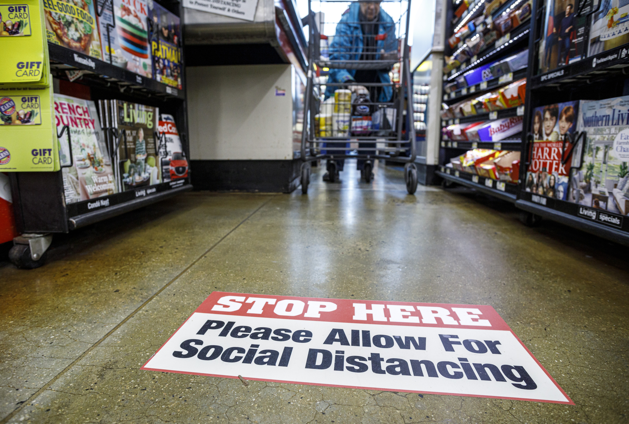 Grocery stores install social distancing devices - pennlive.com