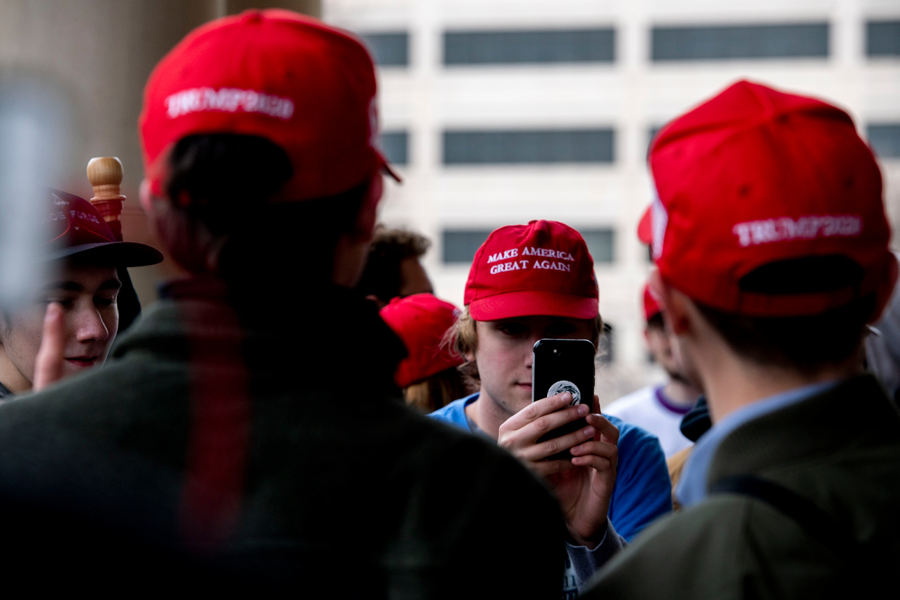 Far right activists rally at Michigan State Capitol Building on ...