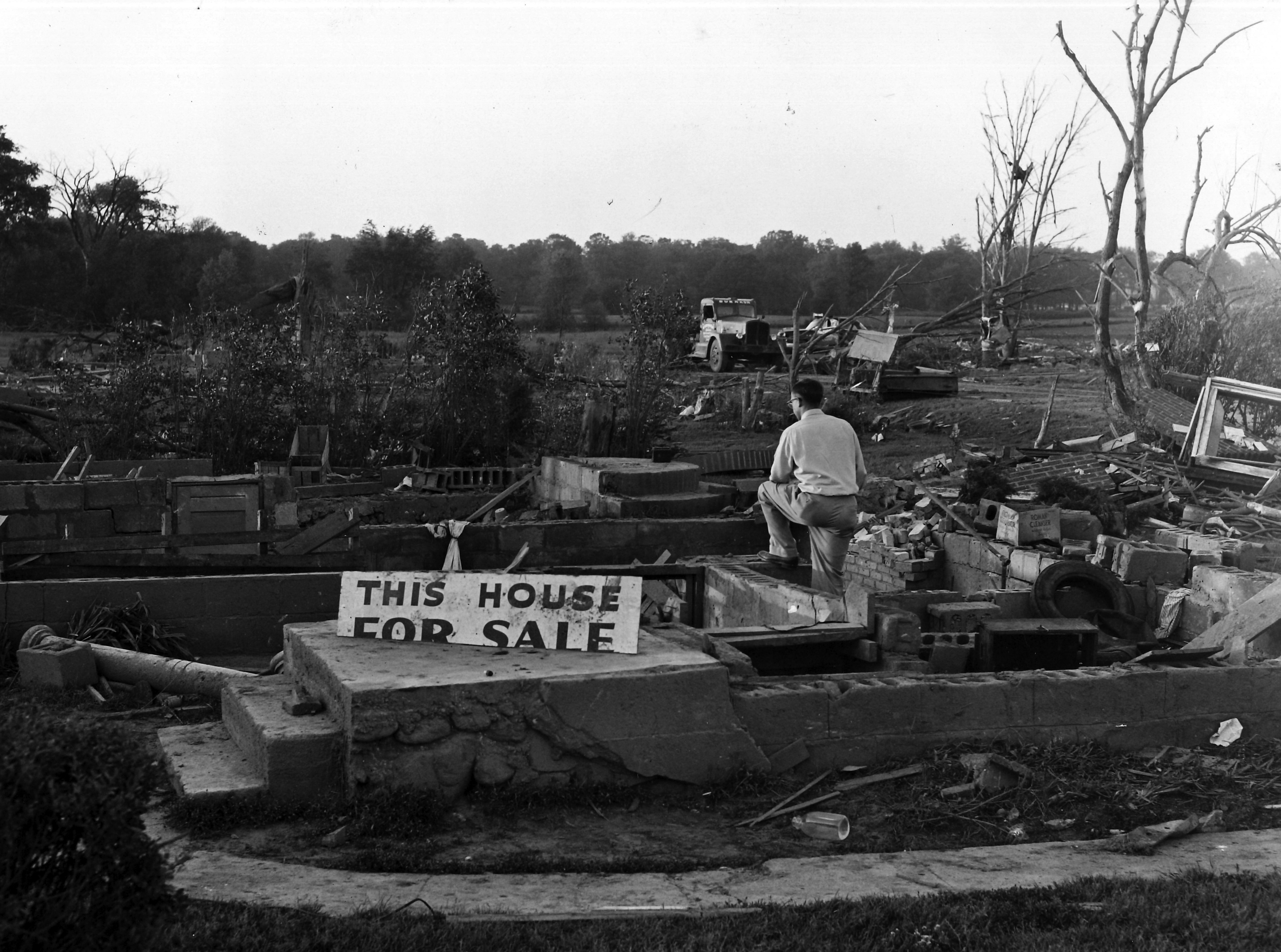 Michigan’s deadliest tornado touched down 70 years ago near Flint ...