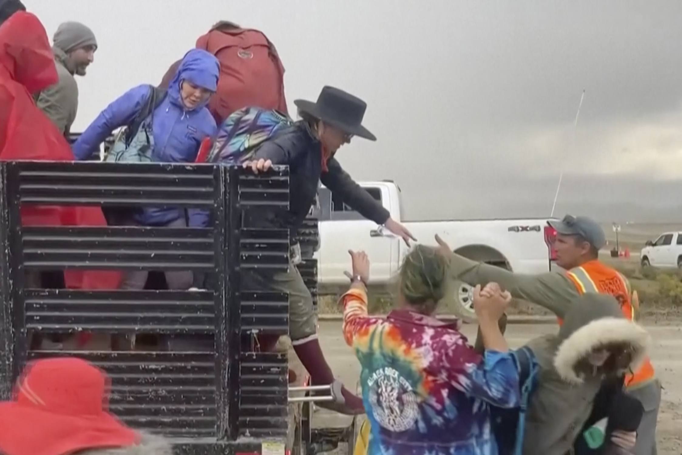 Burning Man attendees now leaving desert after days of being stranded in mud