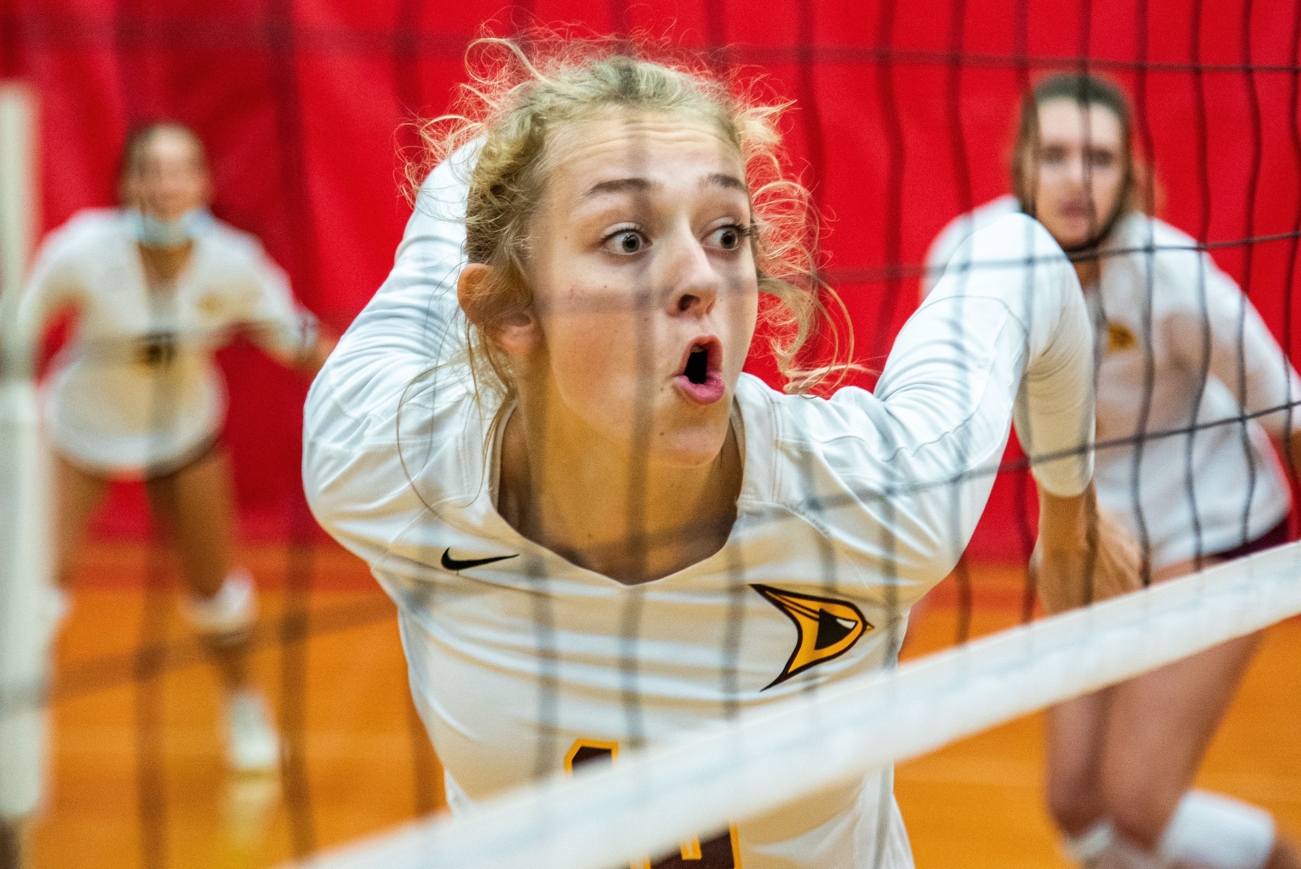 Davison volleyball faces Grand Blanc in regular season matchup - mlive.com