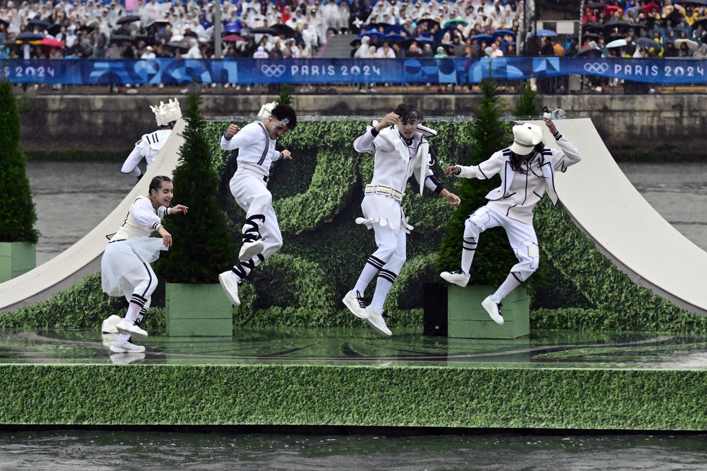 20 of the coolest photos from the Olympics opening ceremonies ...