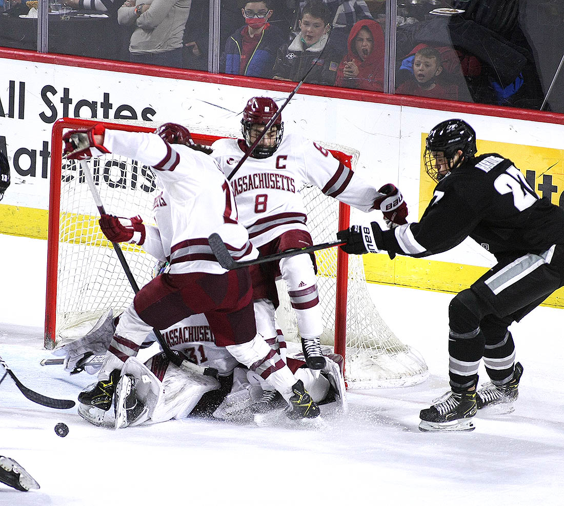 UMass Hockey vs Providence 1/28/22 - masslive.com