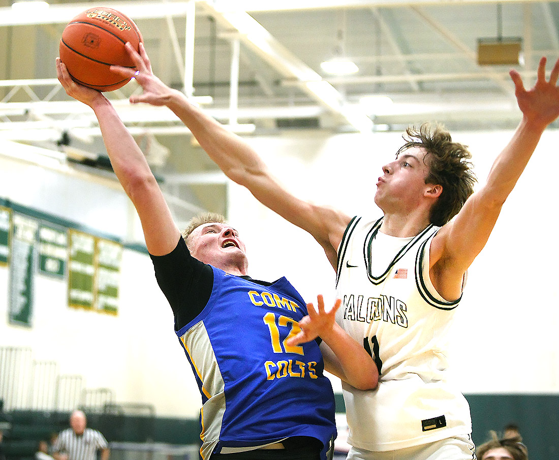 Chicopee Comp vs Minnechaug boys Basketball 1/14/25 - masslive.com