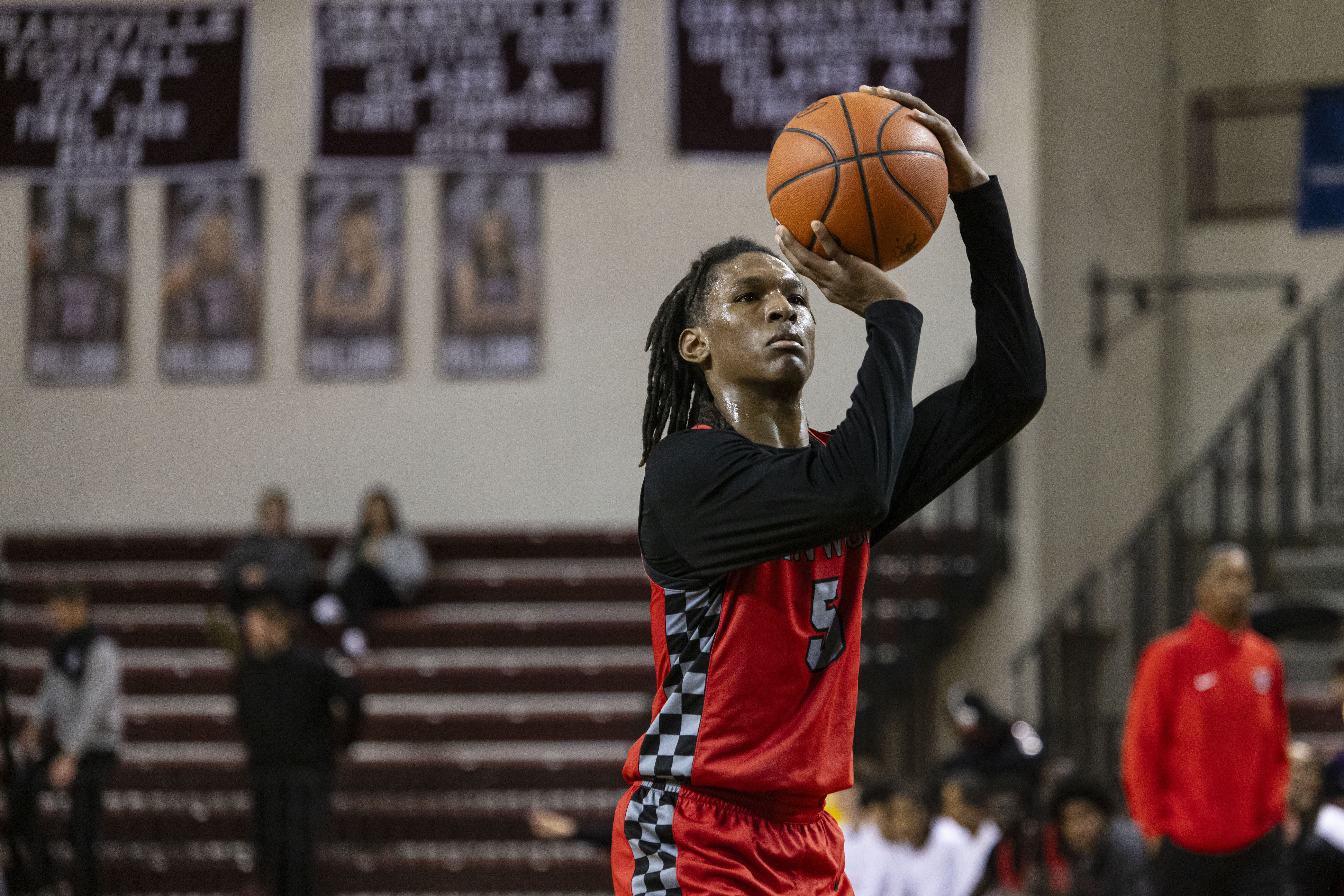 Grandville hosts East Kentwood in high school boys basketball - mlive.com