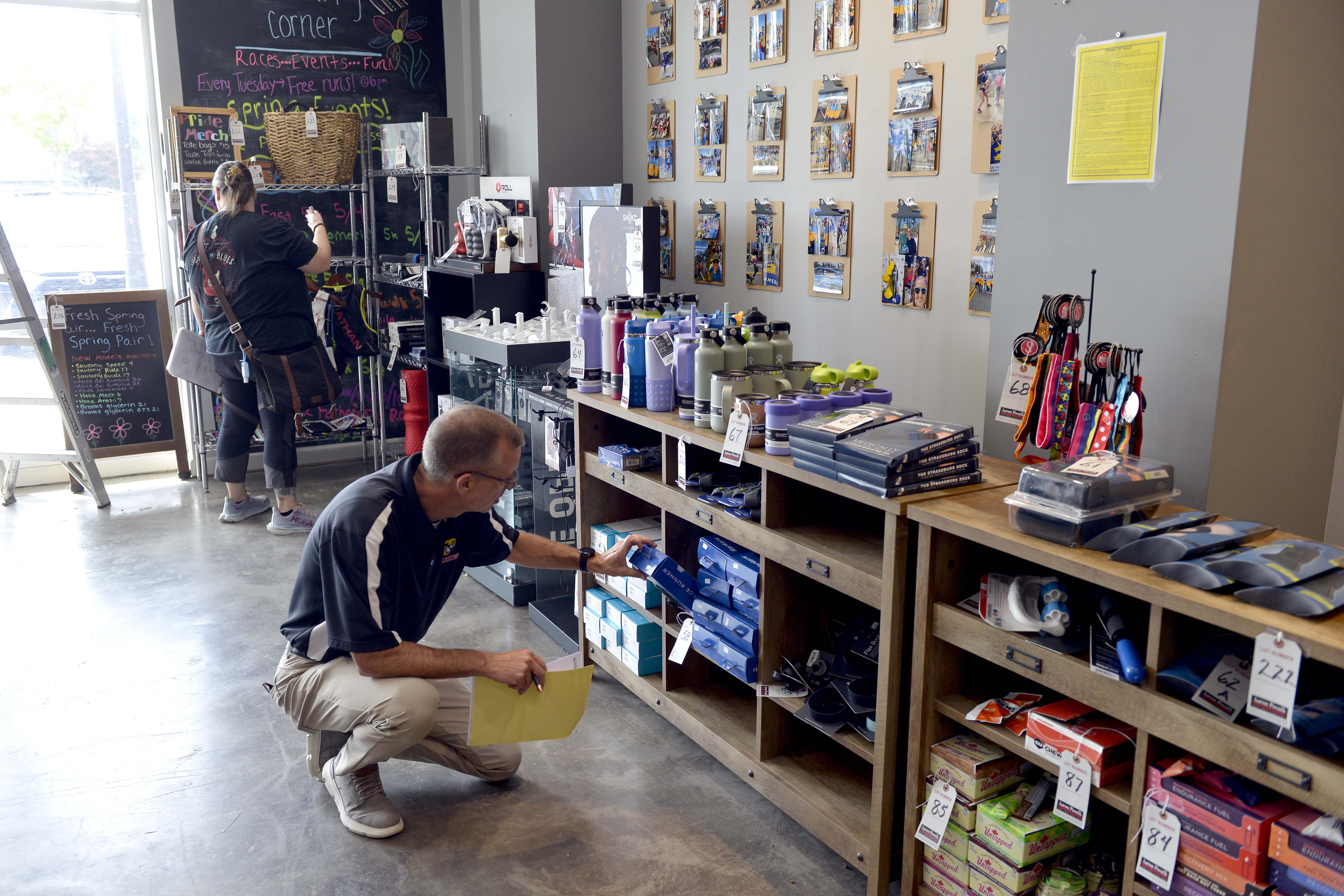 4RUN3 store in East Longmeadow holds auction - masslive.com