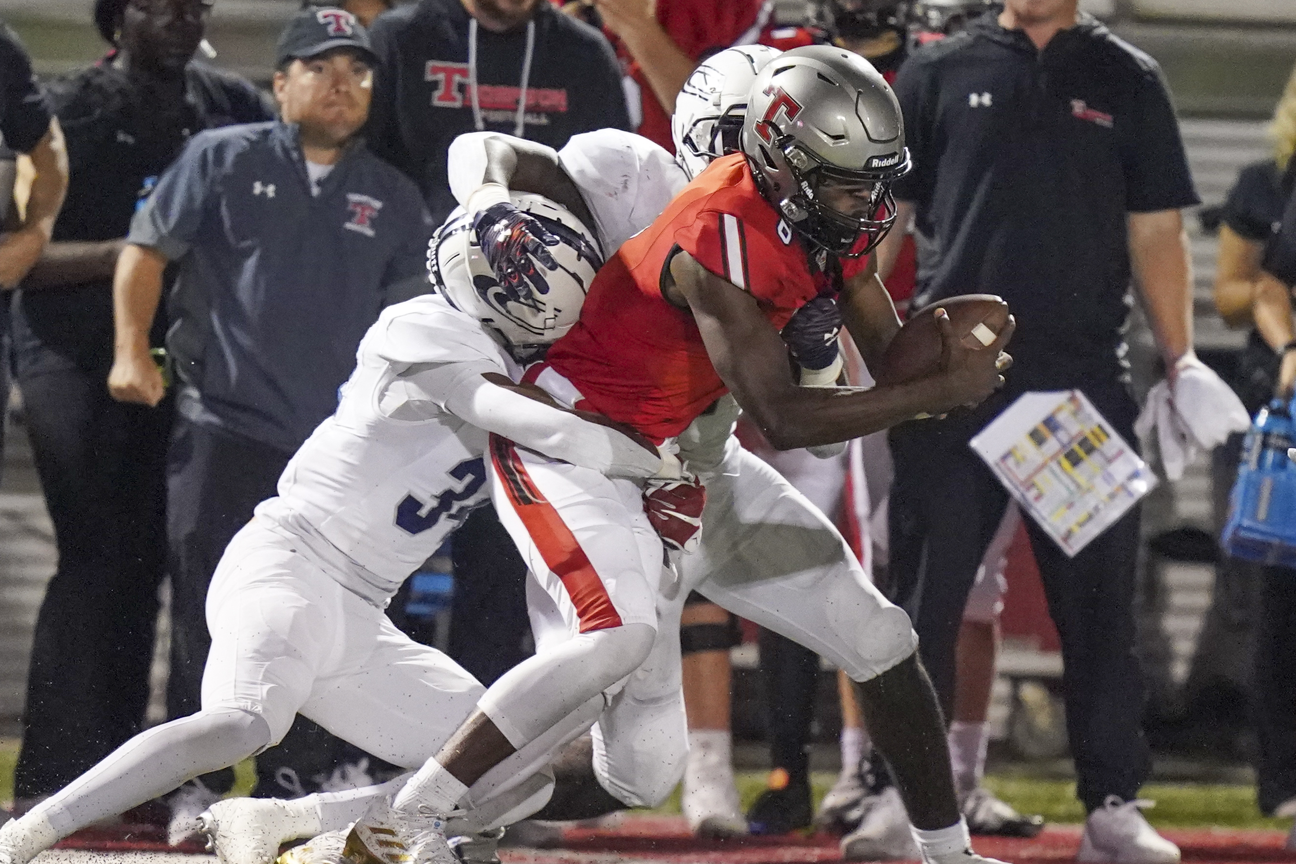Clay Chalkville at Thompson Football - al.com