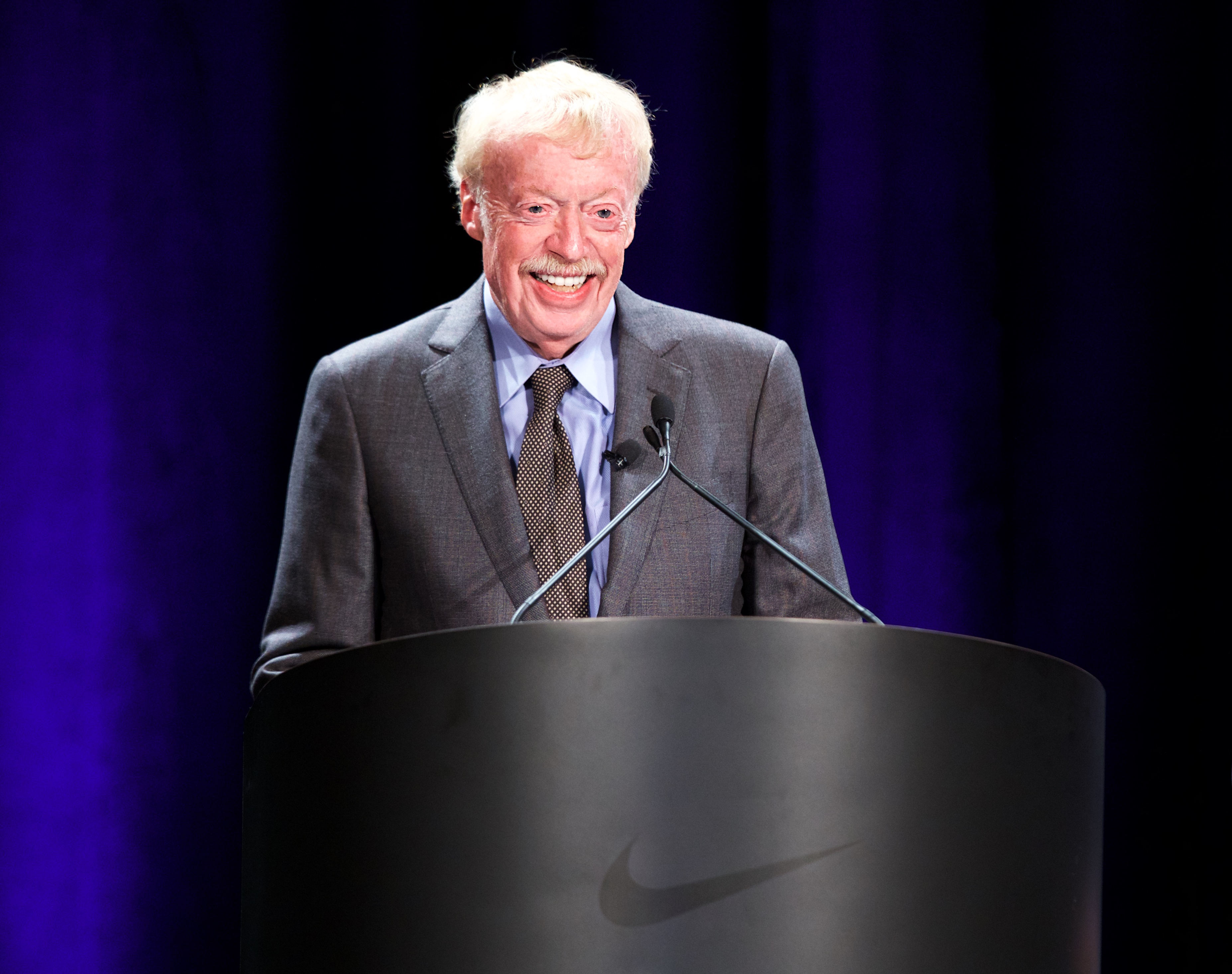 Phil Knight - oregonlive.com
