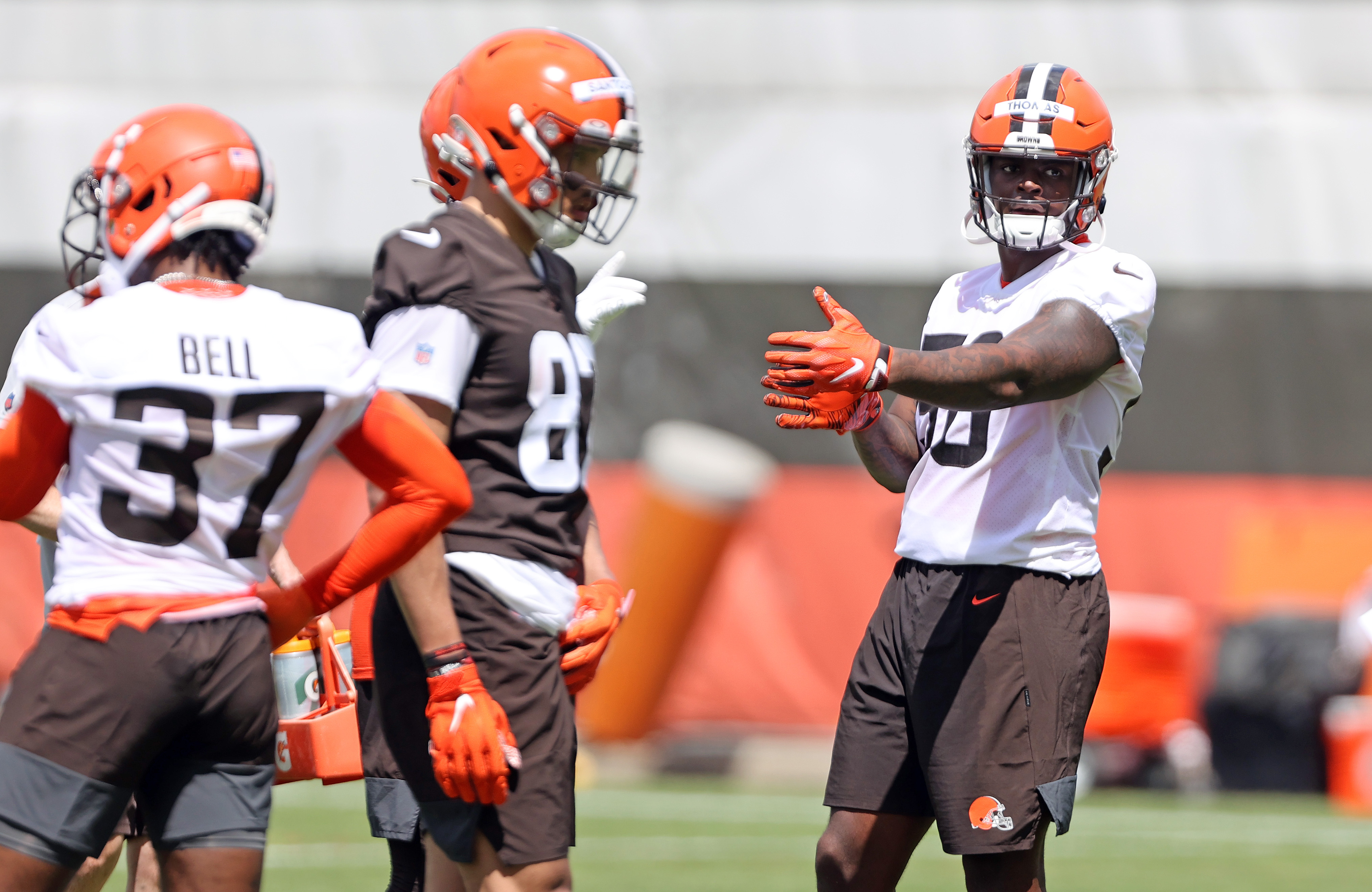 Cleveland Browns defensive end Isaiah Thomas, 2022-2023 season ...
