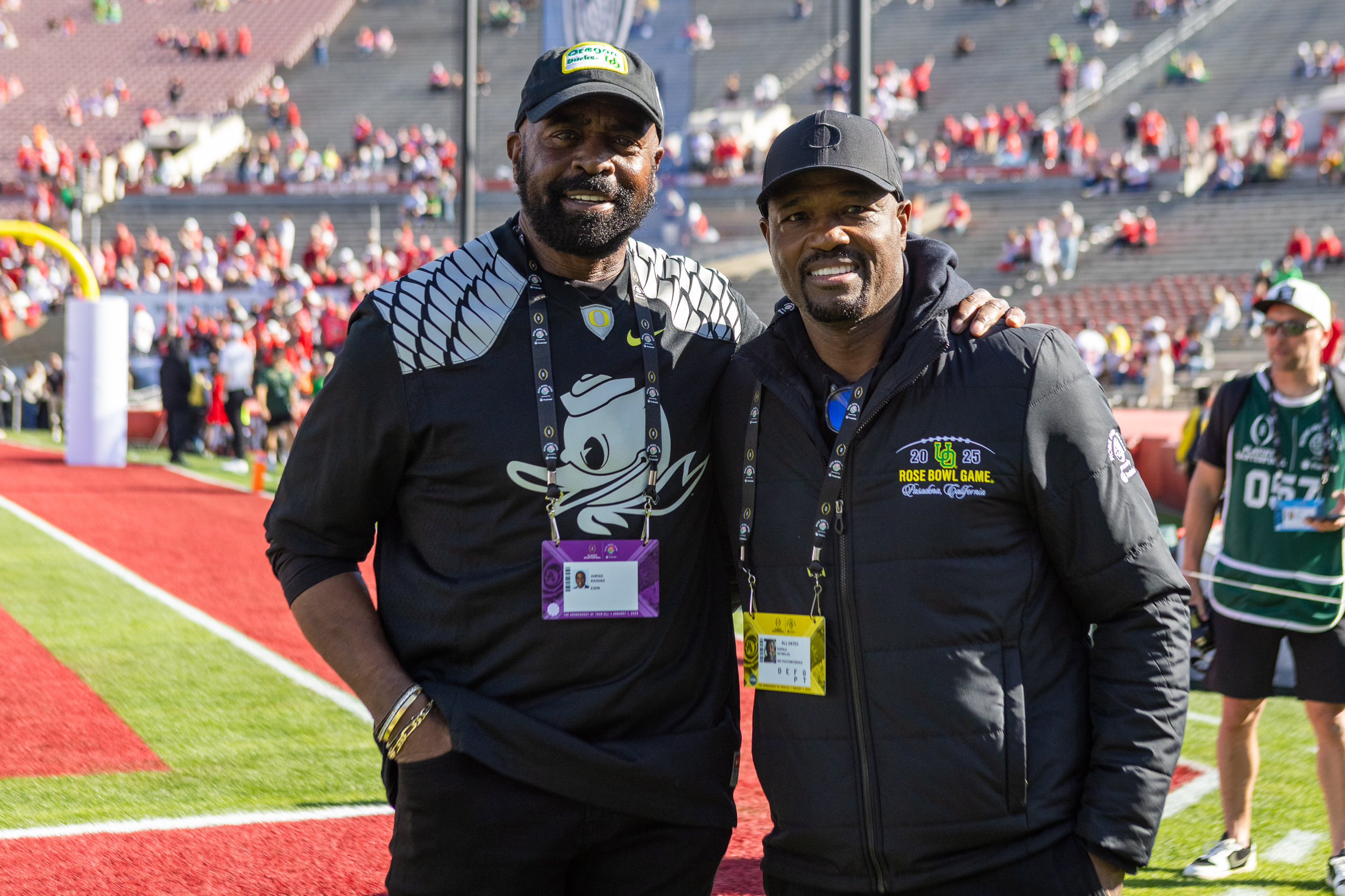 No. 1 Oregon Ducks vs. No. 8 Ohio State Buckeyes CFP quarterfinal at ...