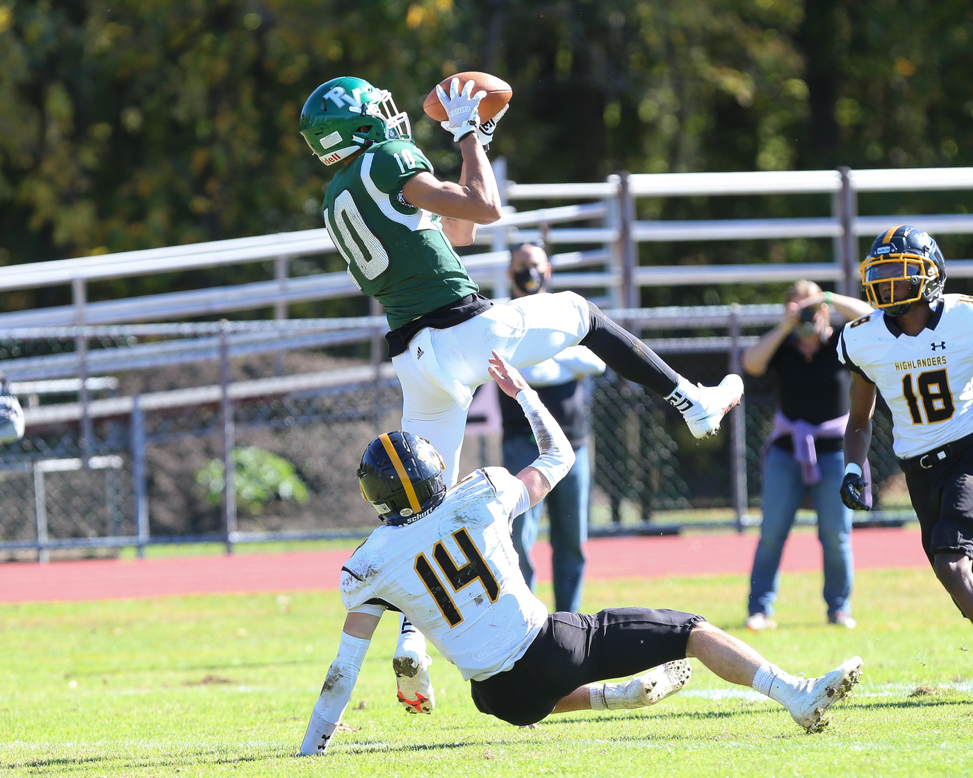 Football: Passaic Valley defeats West Milford 27-20. - nj.com