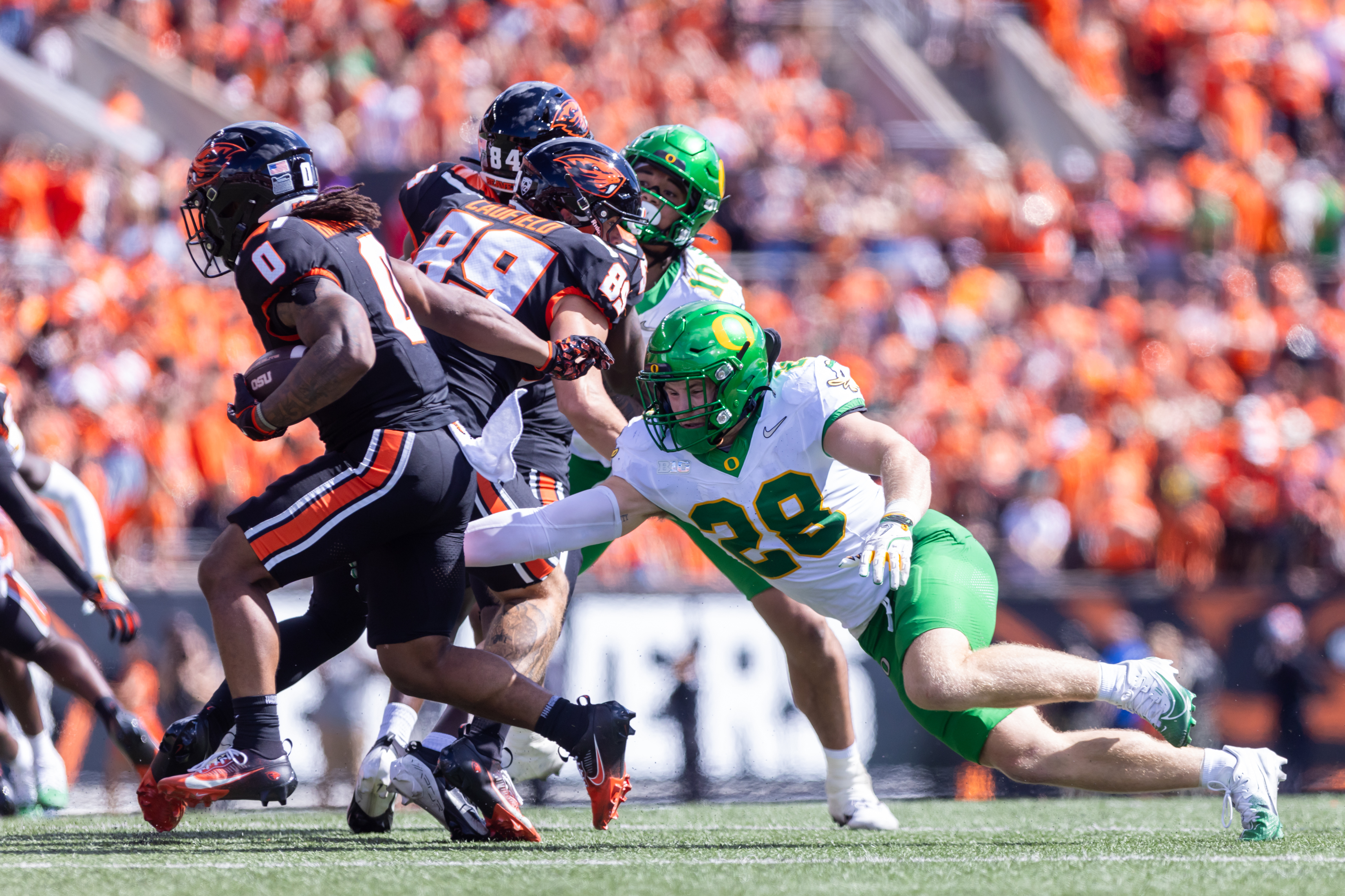 No. 9 Oregon Ducks vs. Oregon State Beavers: Sept. 14, 2024 ...