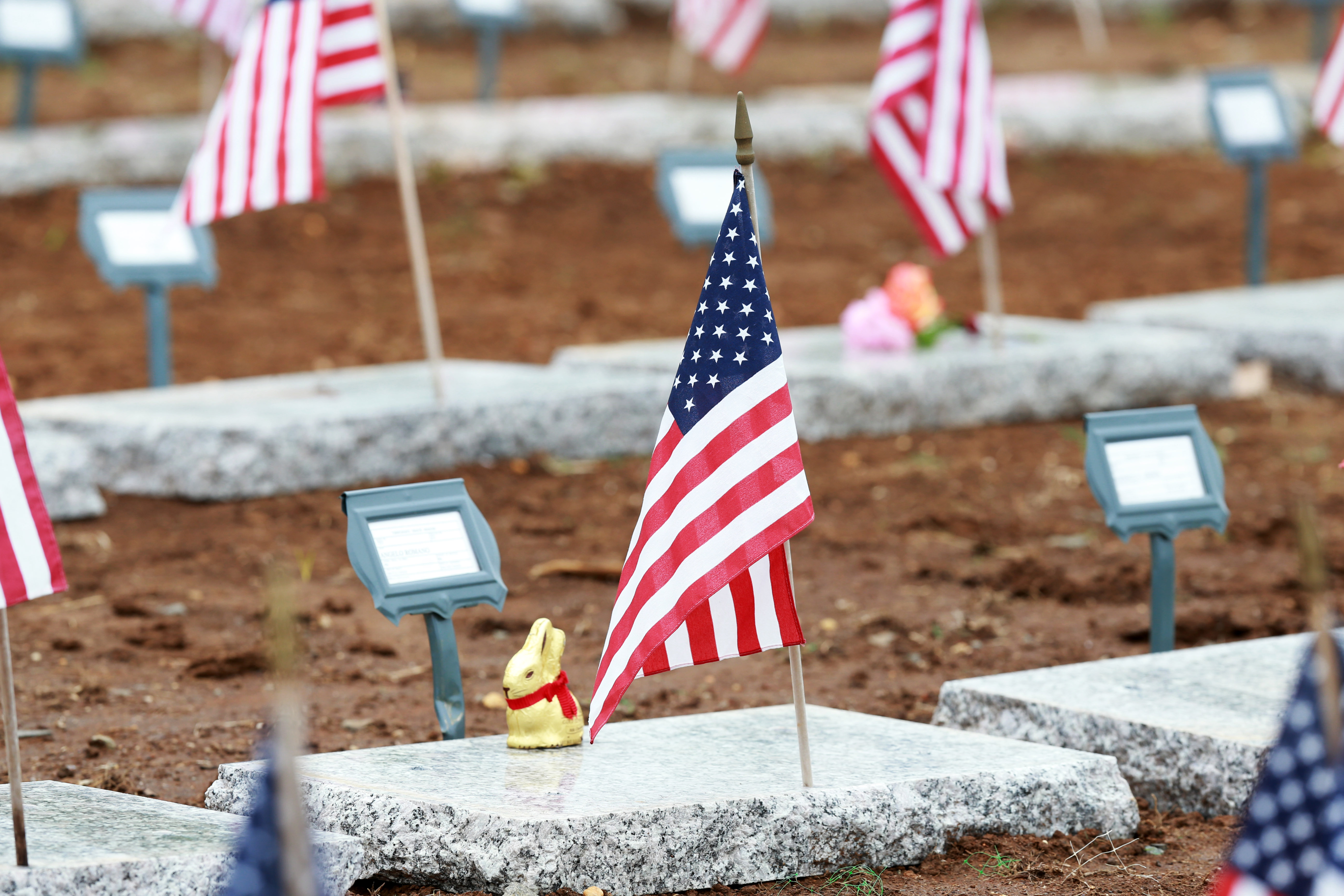Governor remembers Memorial Day along with families - nj.com