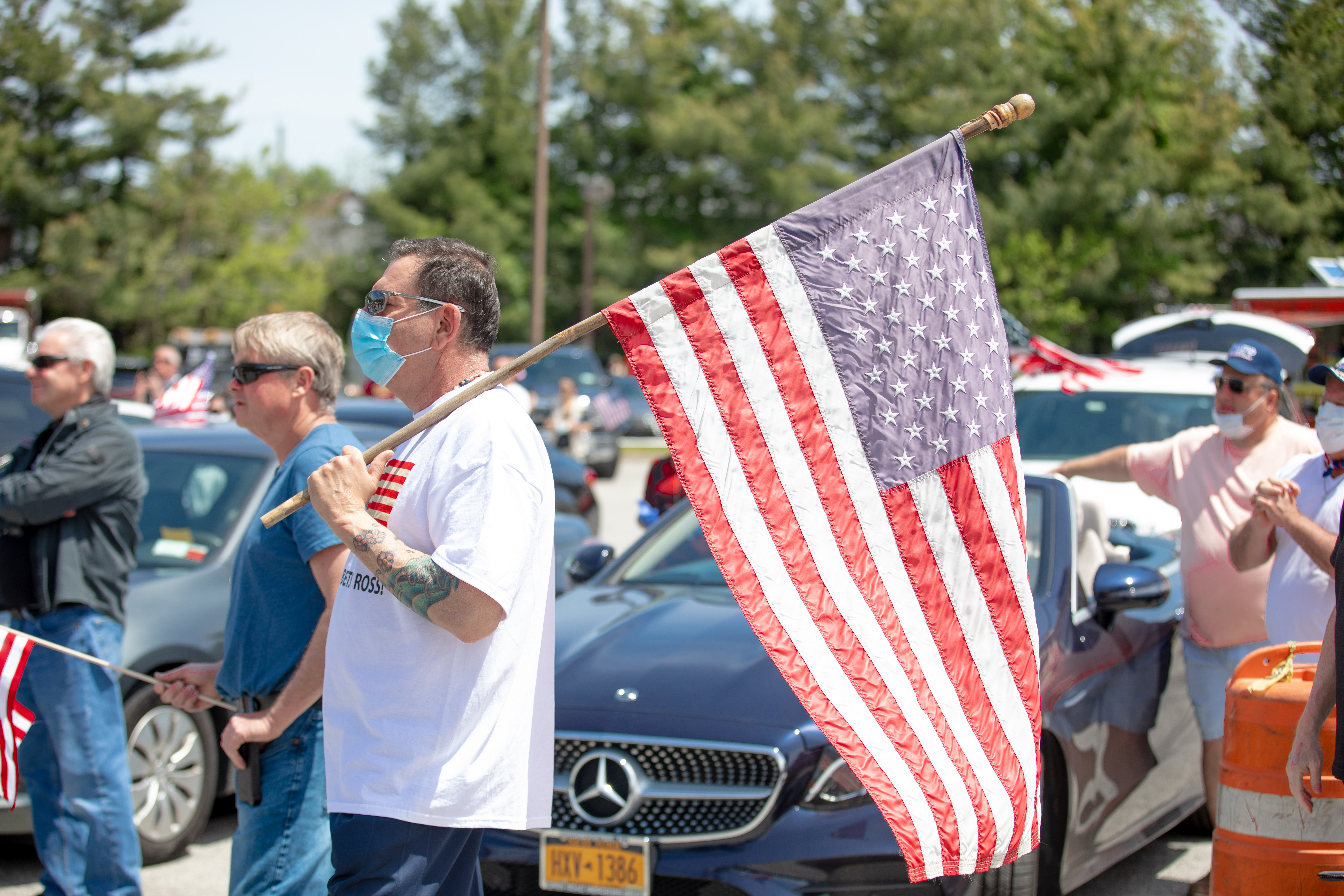 PHOTOS: Hundreds rally in Travis to reopen NYC businesses - silive.com