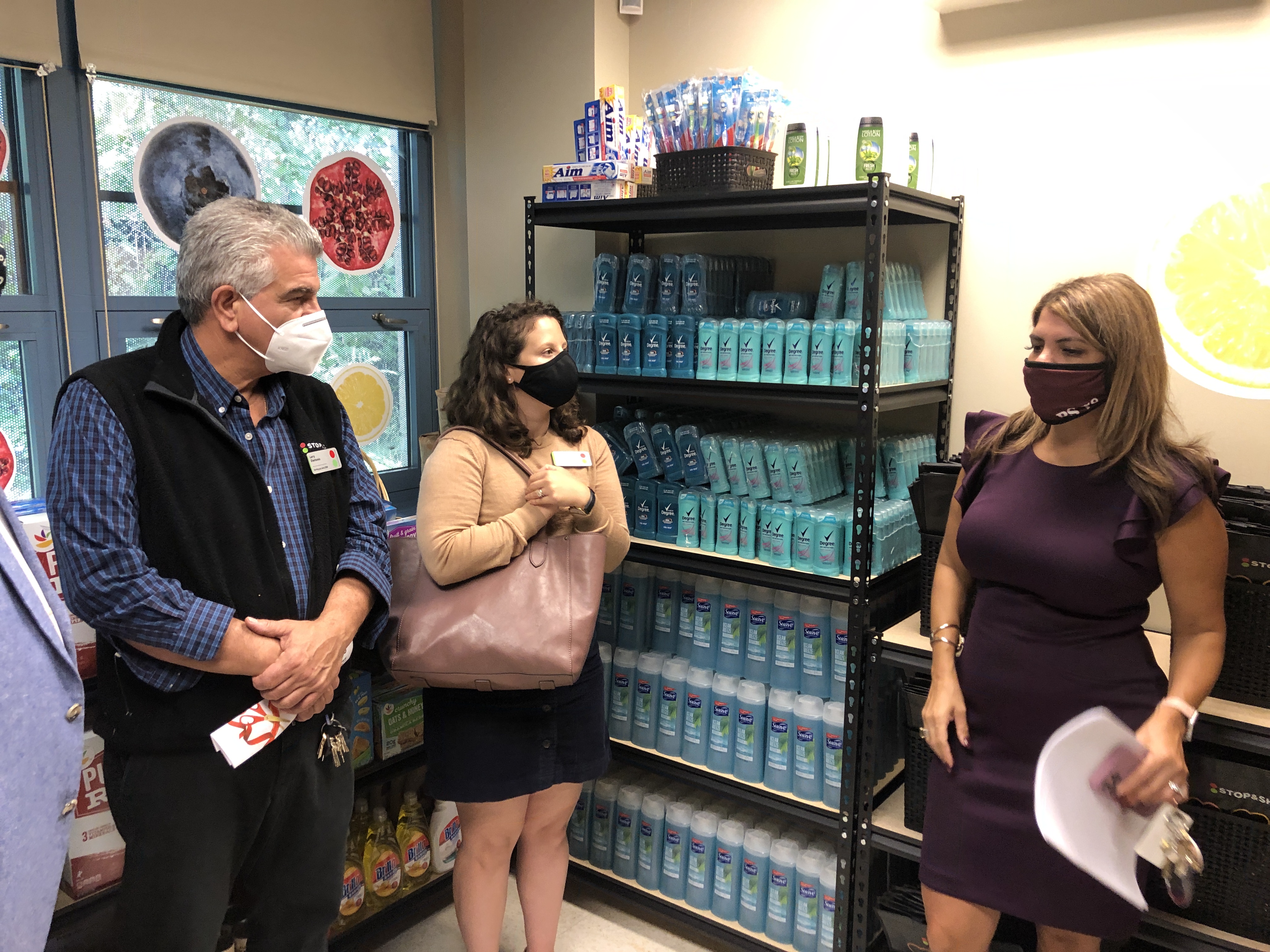 Stapleton school opens food pantry with Stop & Shop - silive.com