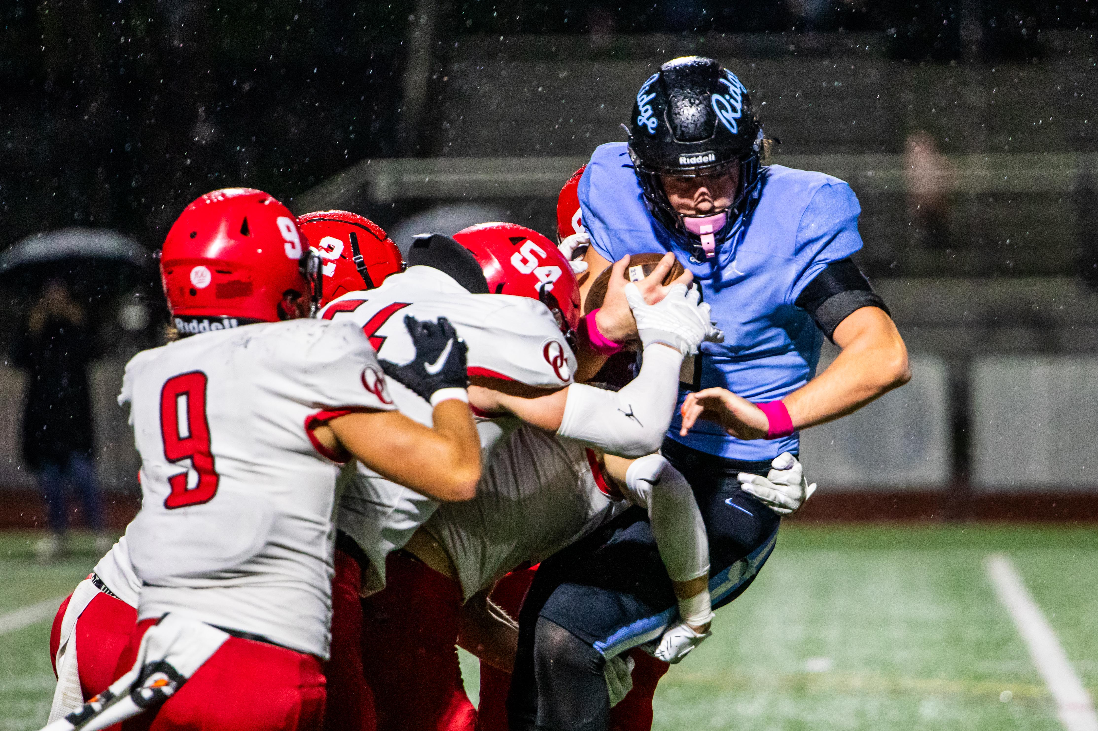 Oregon high school football: Lakeridge Pacers vs Oregon City Pioneers ...