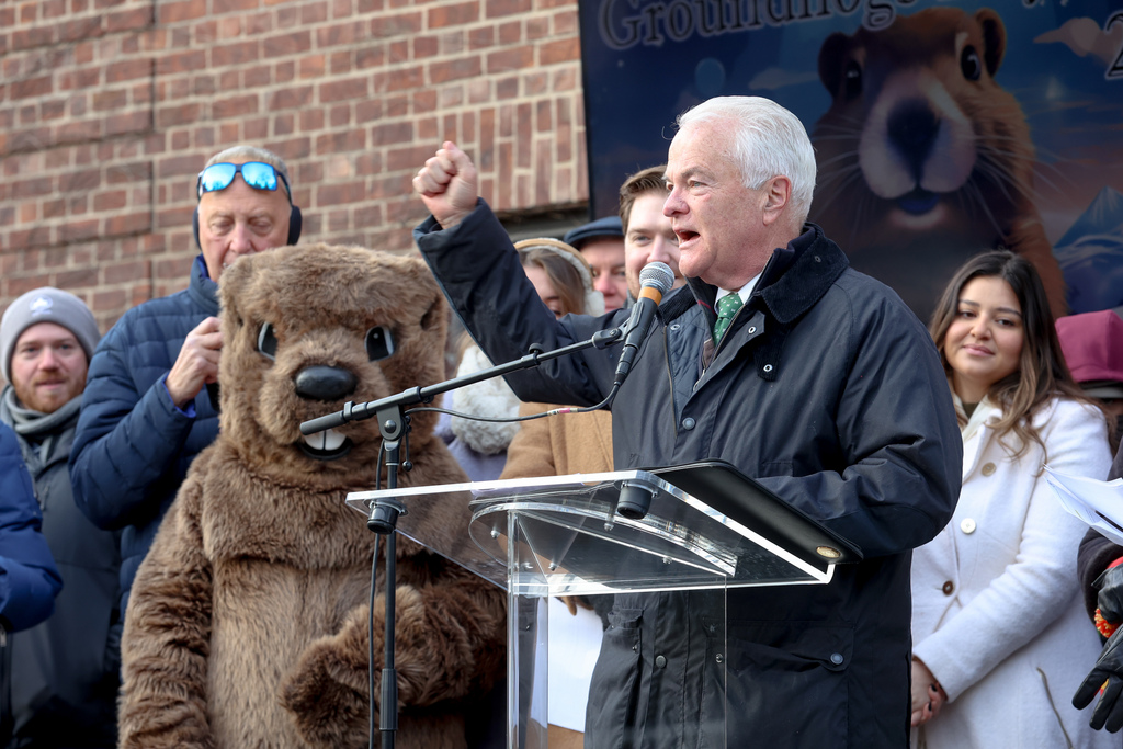 Groundhog Day 2025: Staten Island Chuck makes his prediction - silive.com