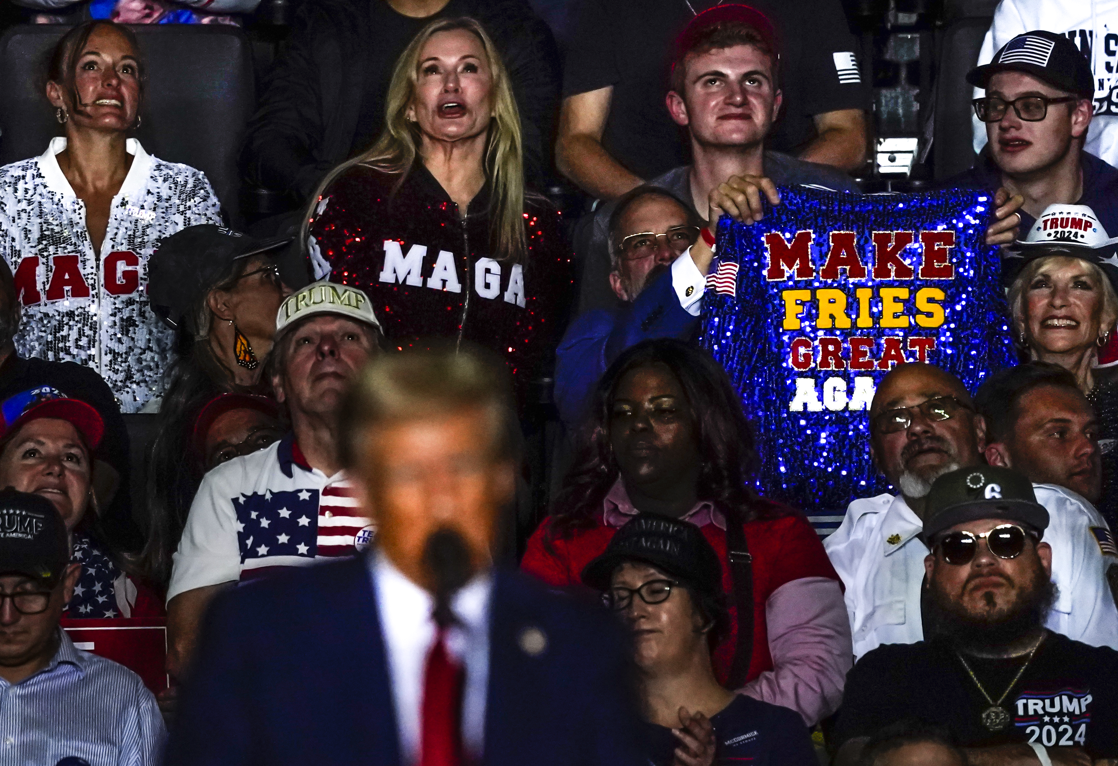 Former President Donald Trump hosts campaign rally in Allentown ...