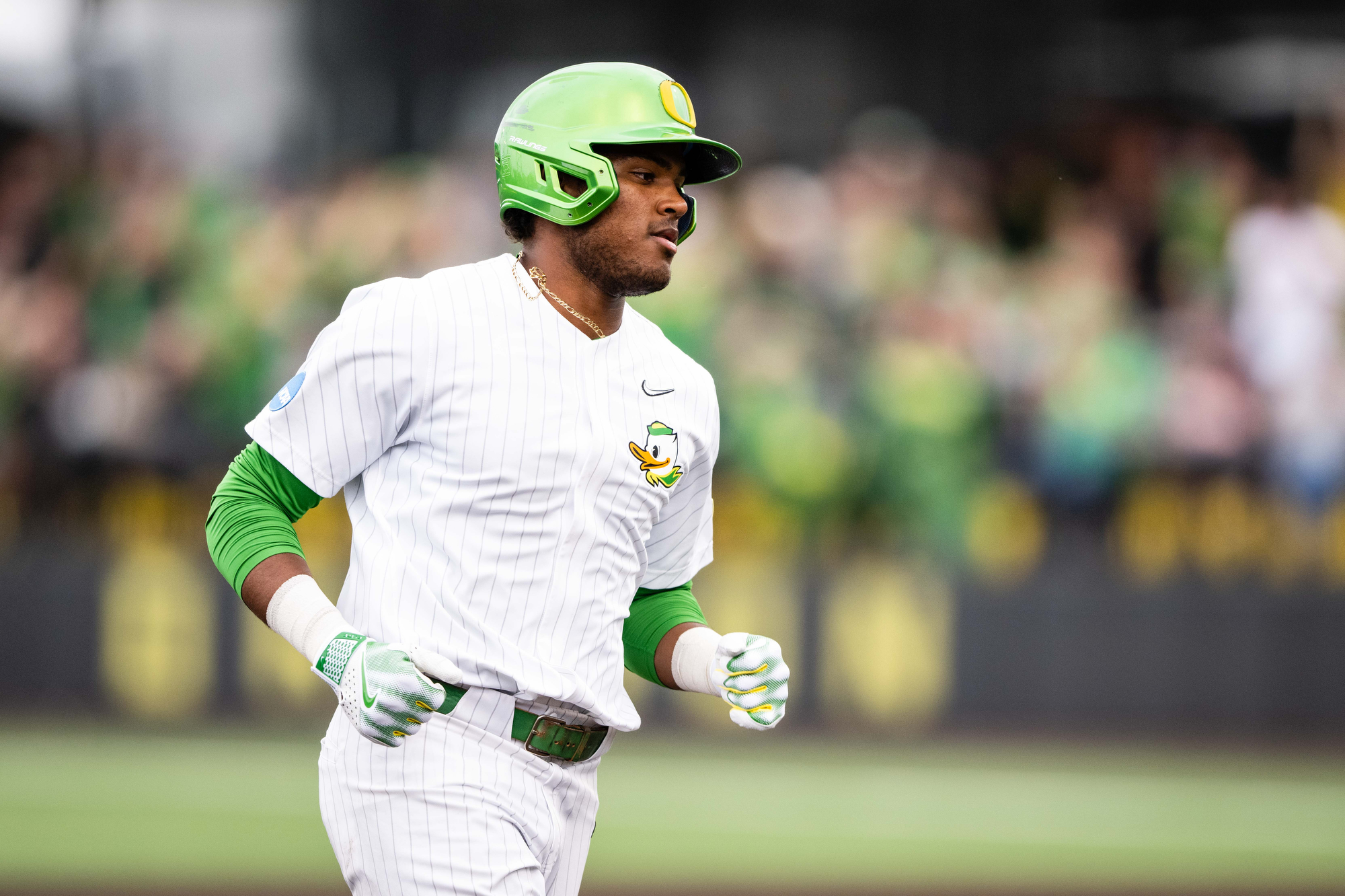 Oregon Ducks vs. Oral Roberts, Eugene Super Regional Game 1 ...