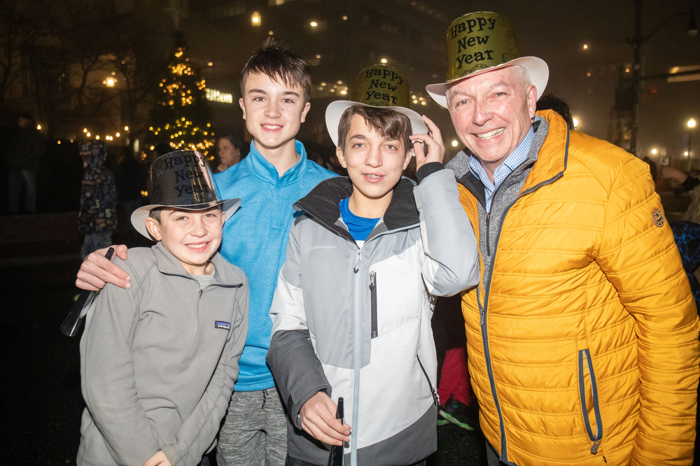 Harrisburg rings in 2023 with fireworks and a strawberry drop ...