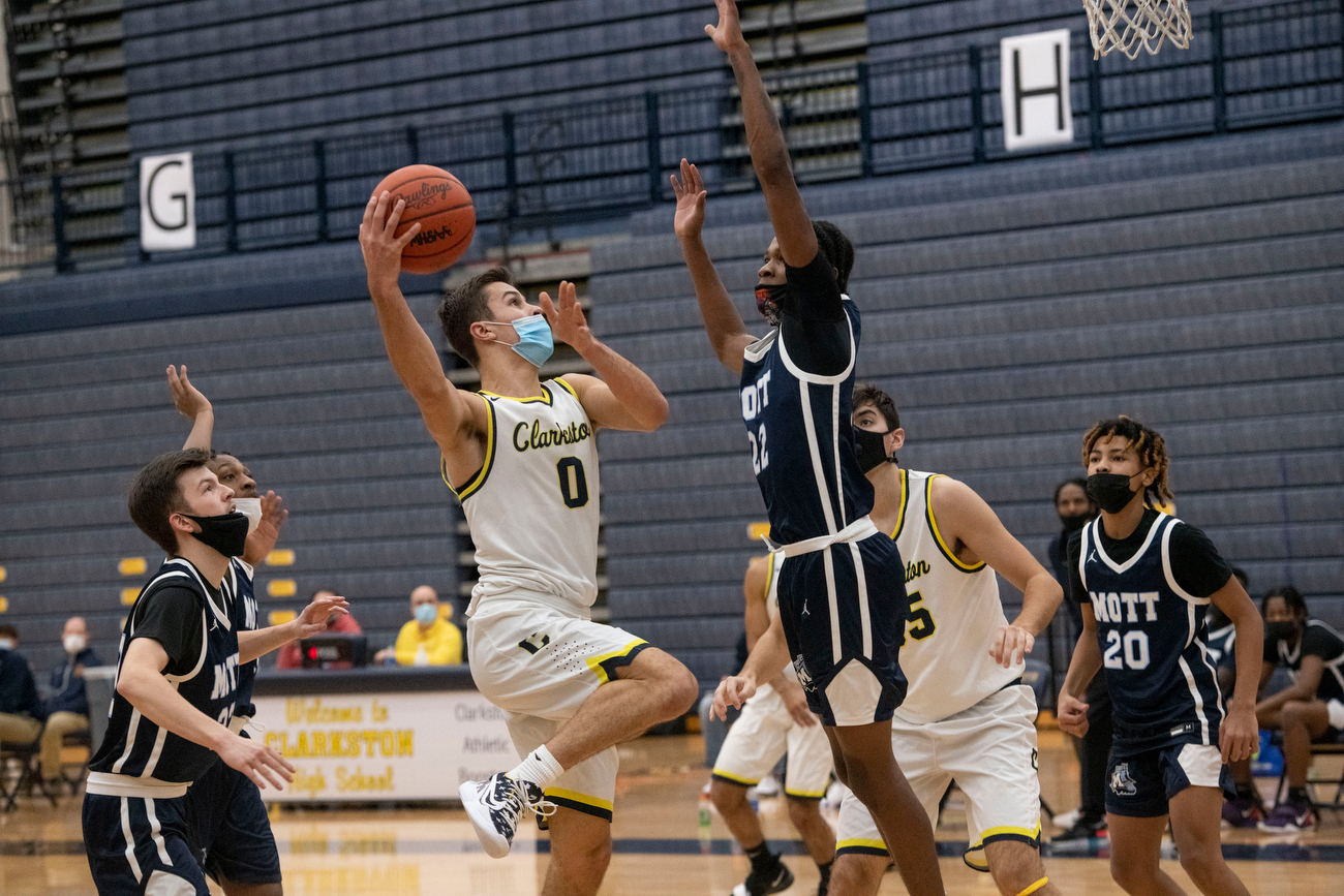 Varsity Boys Basketball Waterford Mott at Clarkston - mlive.com