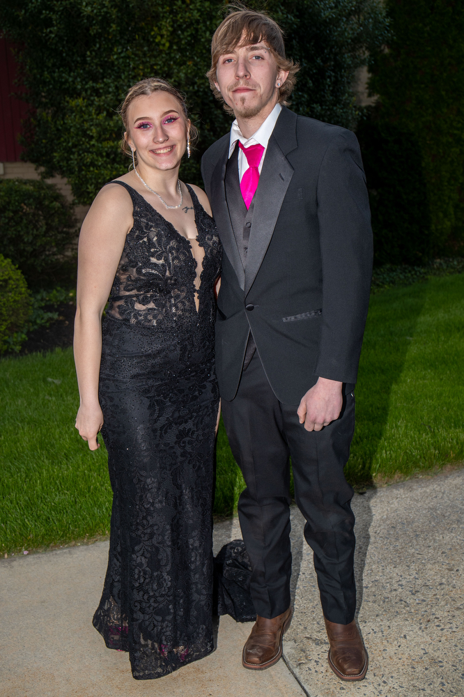 Big Spring's 2022 prom held at Carlisle Barracks - pennlive.com