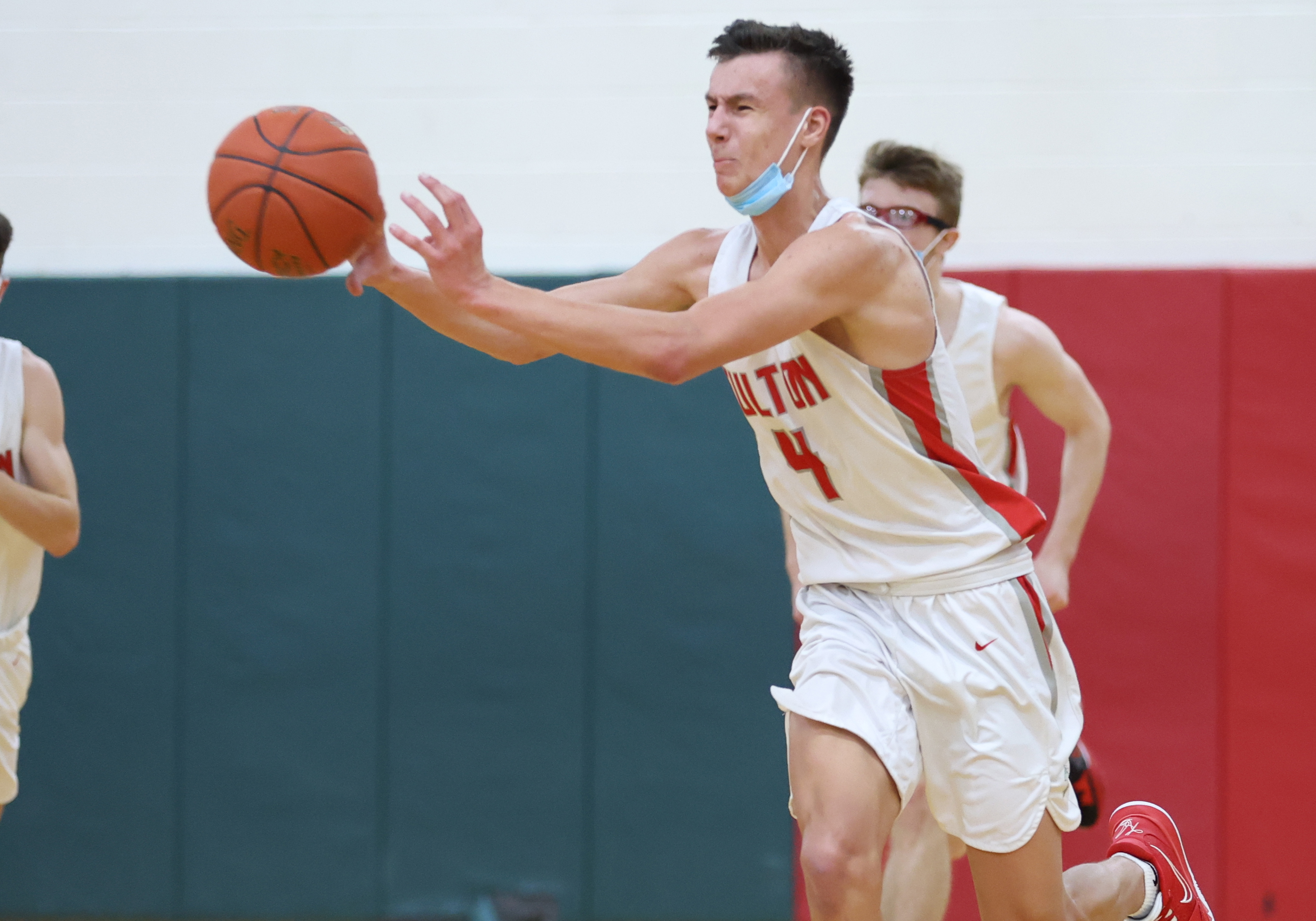 Class A quarterfinal: Fulton vs. SAS Boys basketball - syracuse.com