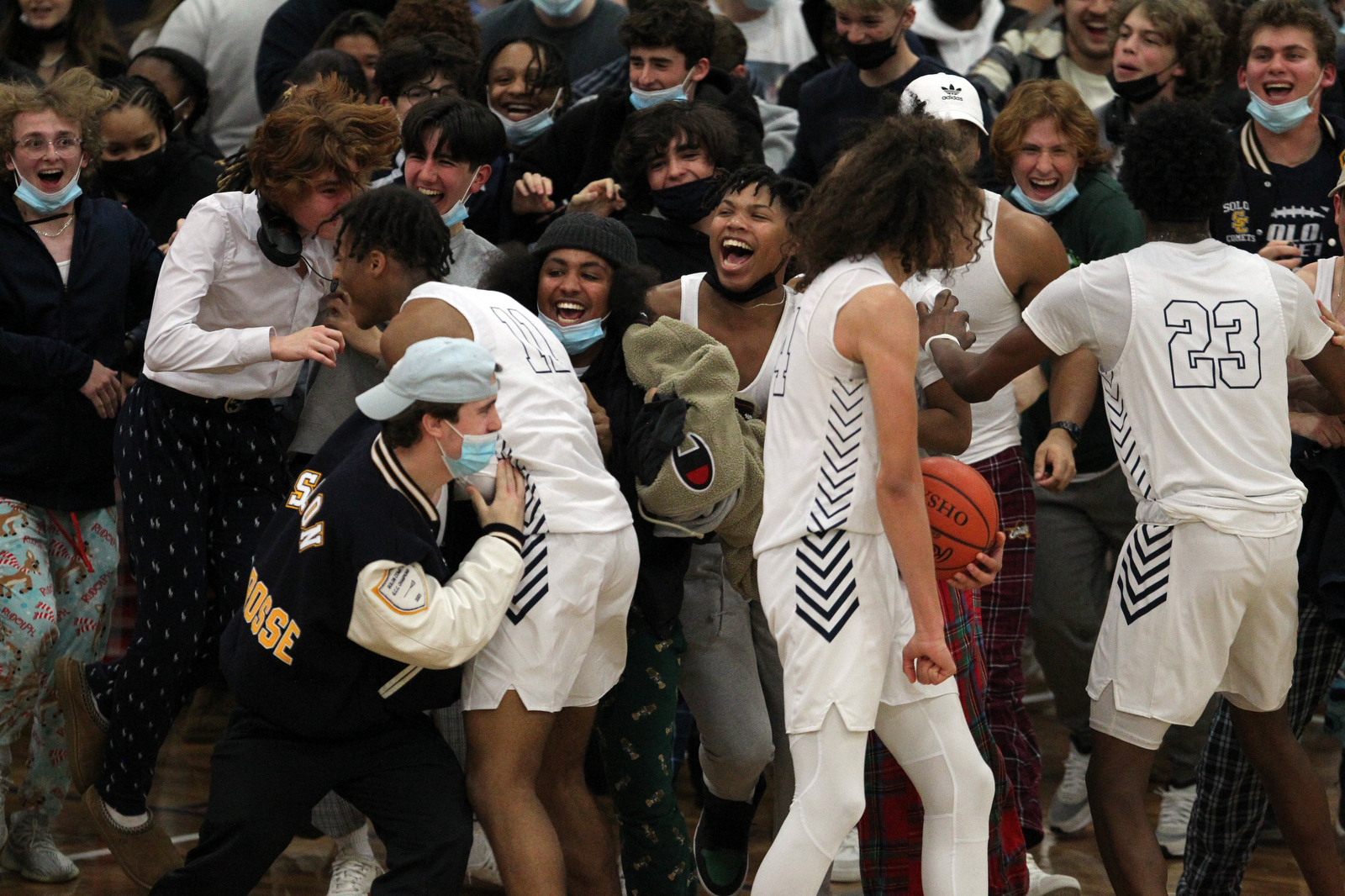 Mentor at Solon High School boy's basketball, January 14, 2022 ...
