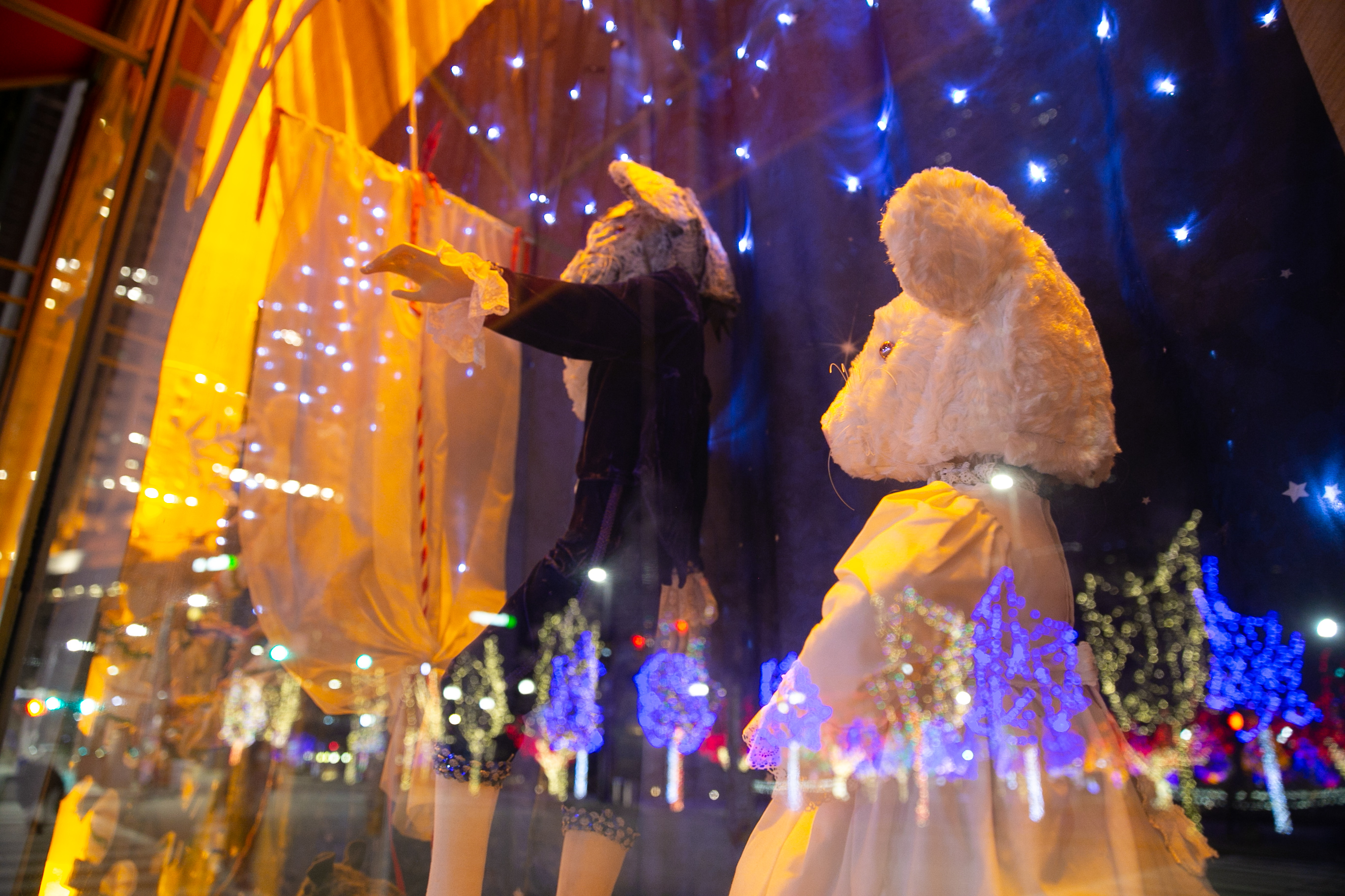 Historic Higbee windows showcase "The Nutcracker" at JACK Casino ...