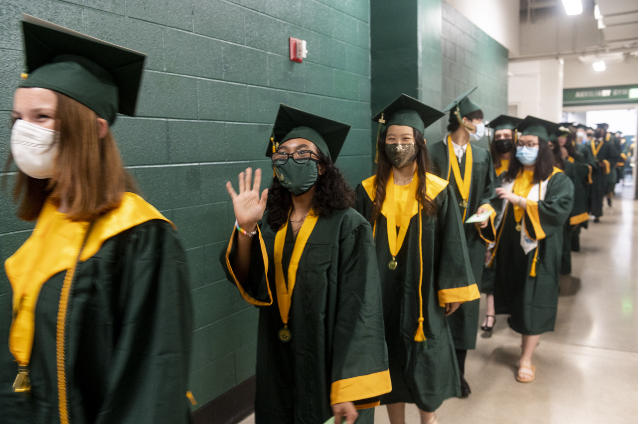 Ann Arbor Huron 2022 commencement ceremony - mlive.com