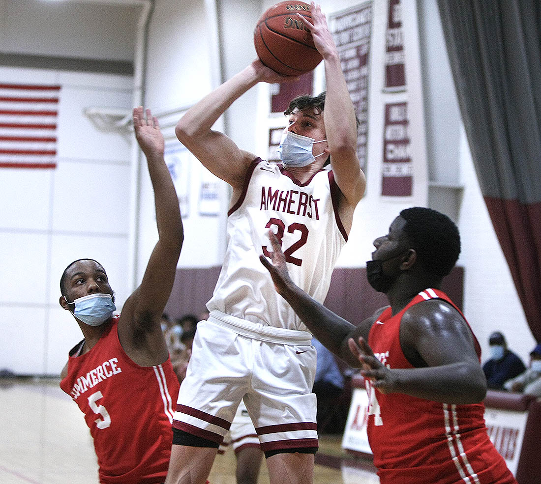 Commerce vs Amherst boys Basketball 2/2/22 - masslive.com