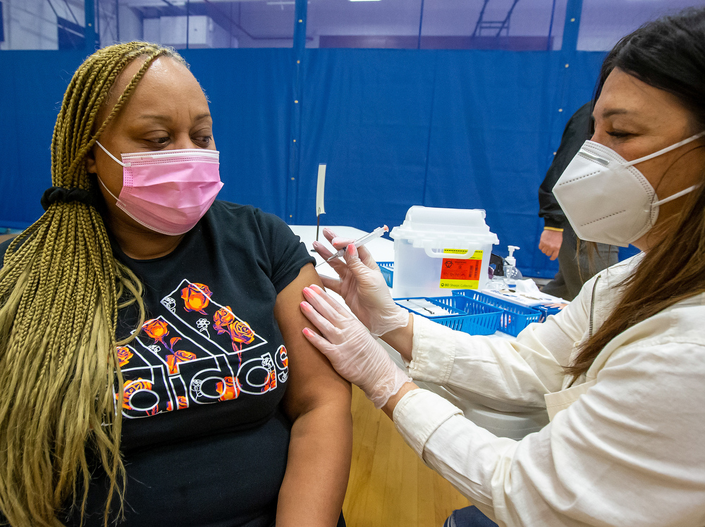 Vaccination clinc sponsored by LeSean McCoy and his foundation Shades ...