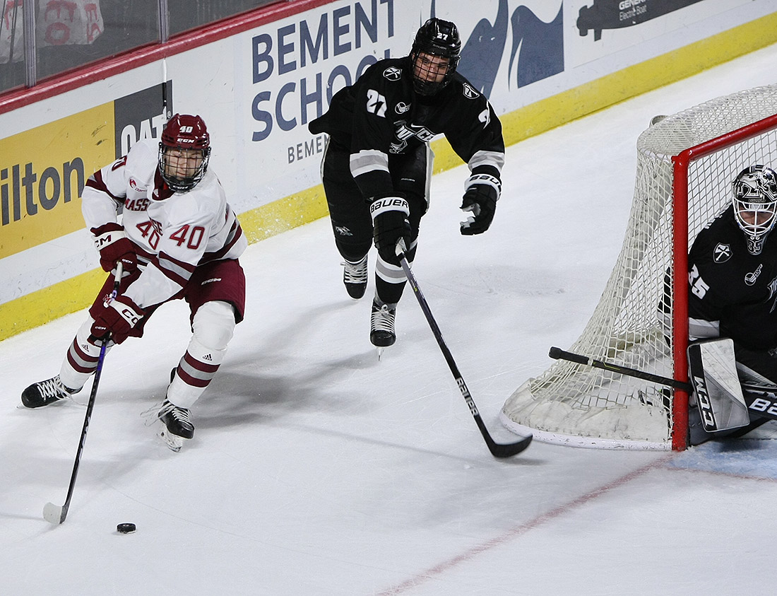 UMass Hockey vs Providence 11/5/22 - masslive.com