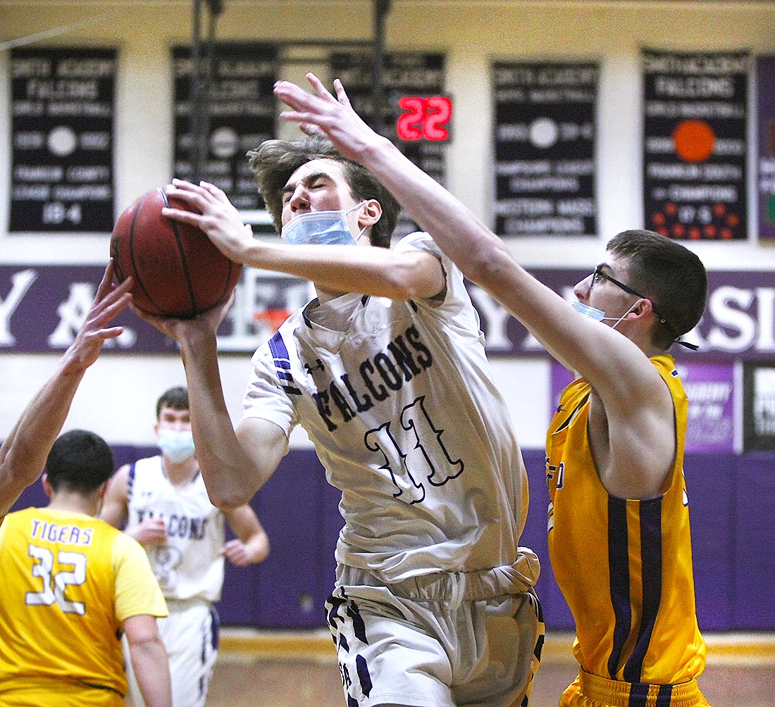 Westfield Tech vs Smith Academy boys Basketball 3/1/22 - masslive.com