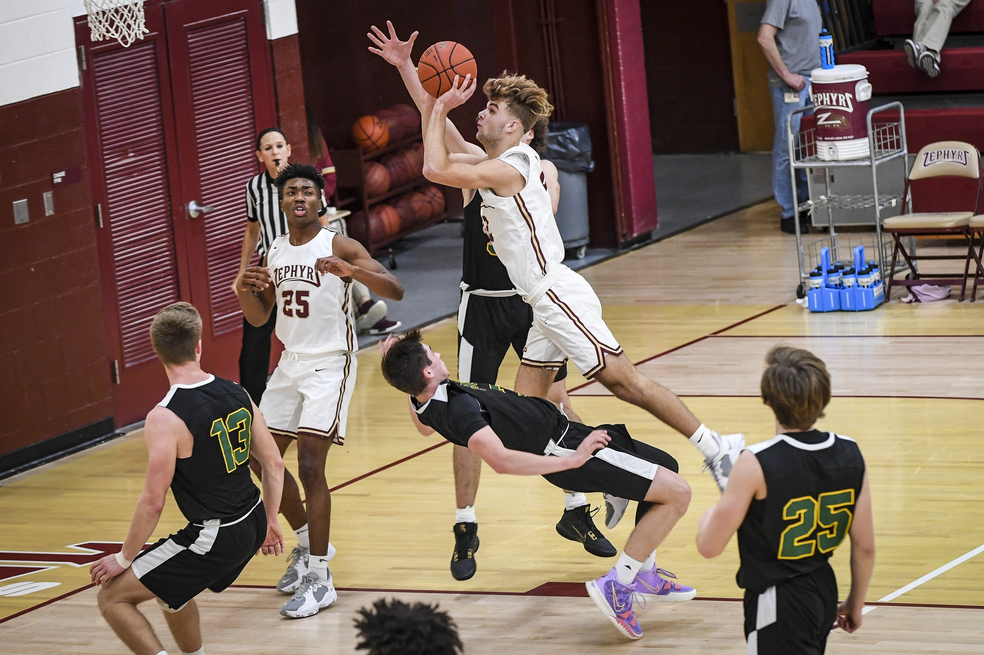 Final day of 2021 Zephyr Holiday Classic - lehighvalleylive.com