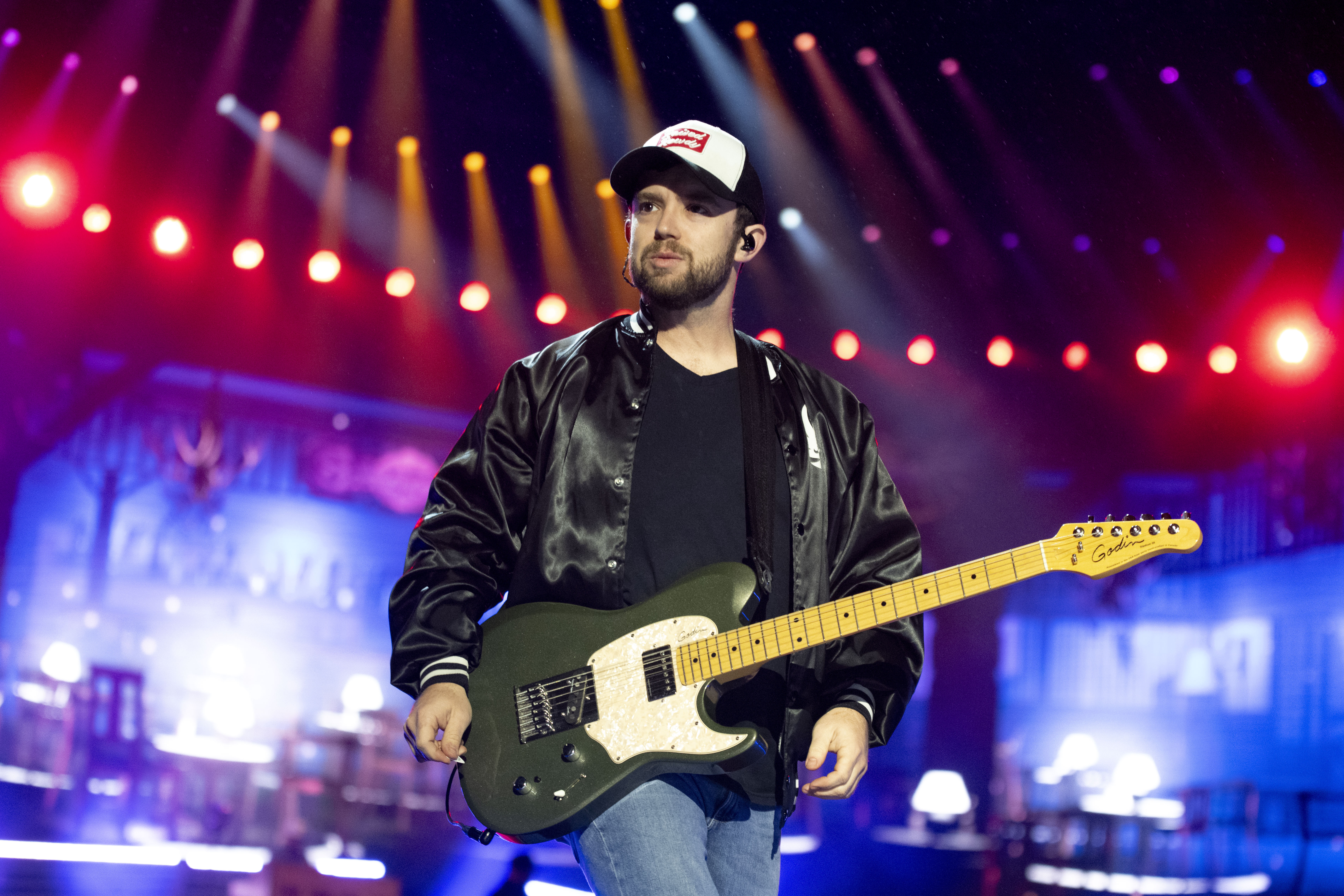 Luke Combs plays at Beaver Stadium - pennlive.com