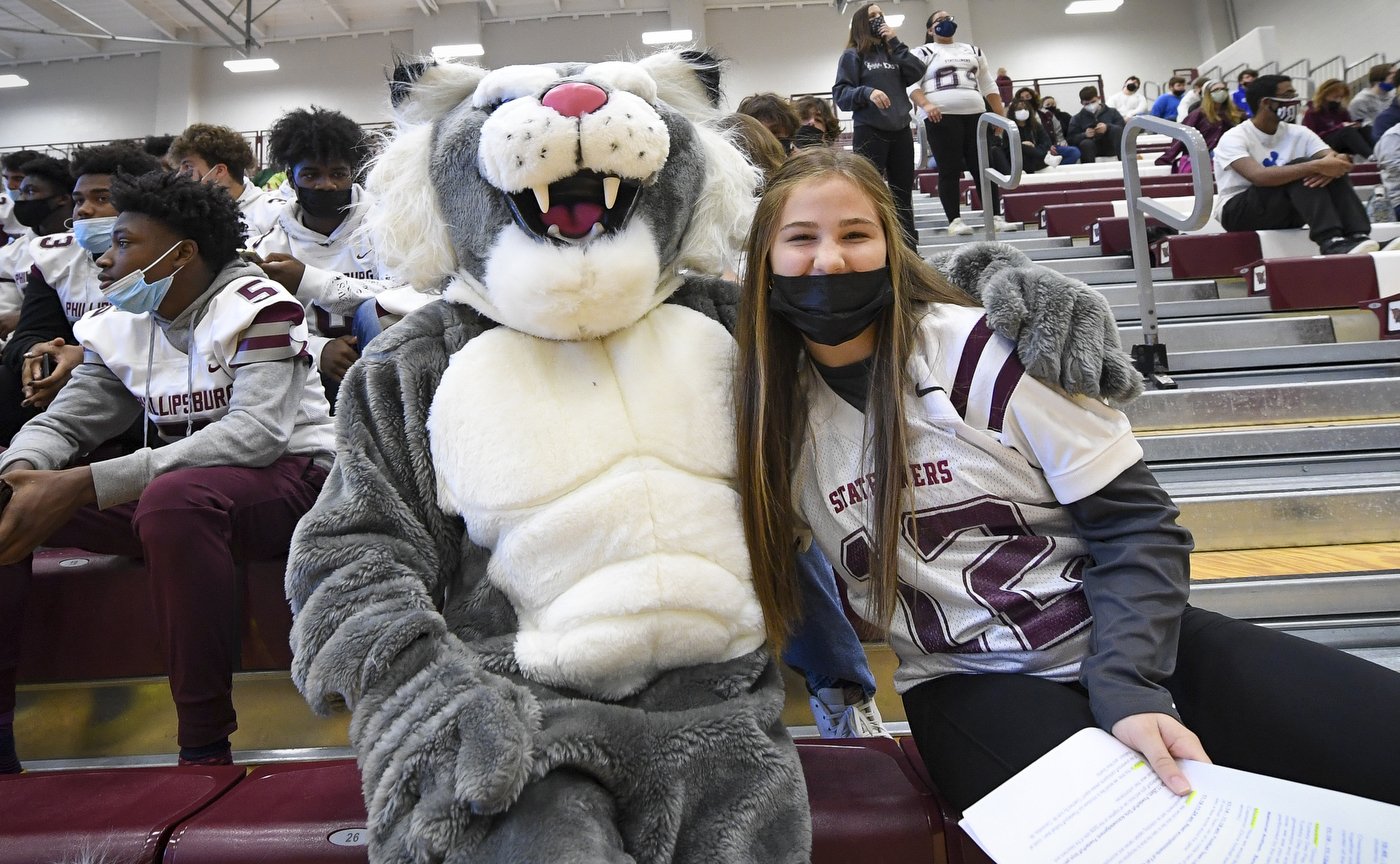 Phillipsburg High School's pre-Thanksgiving pep rally 2021 ...