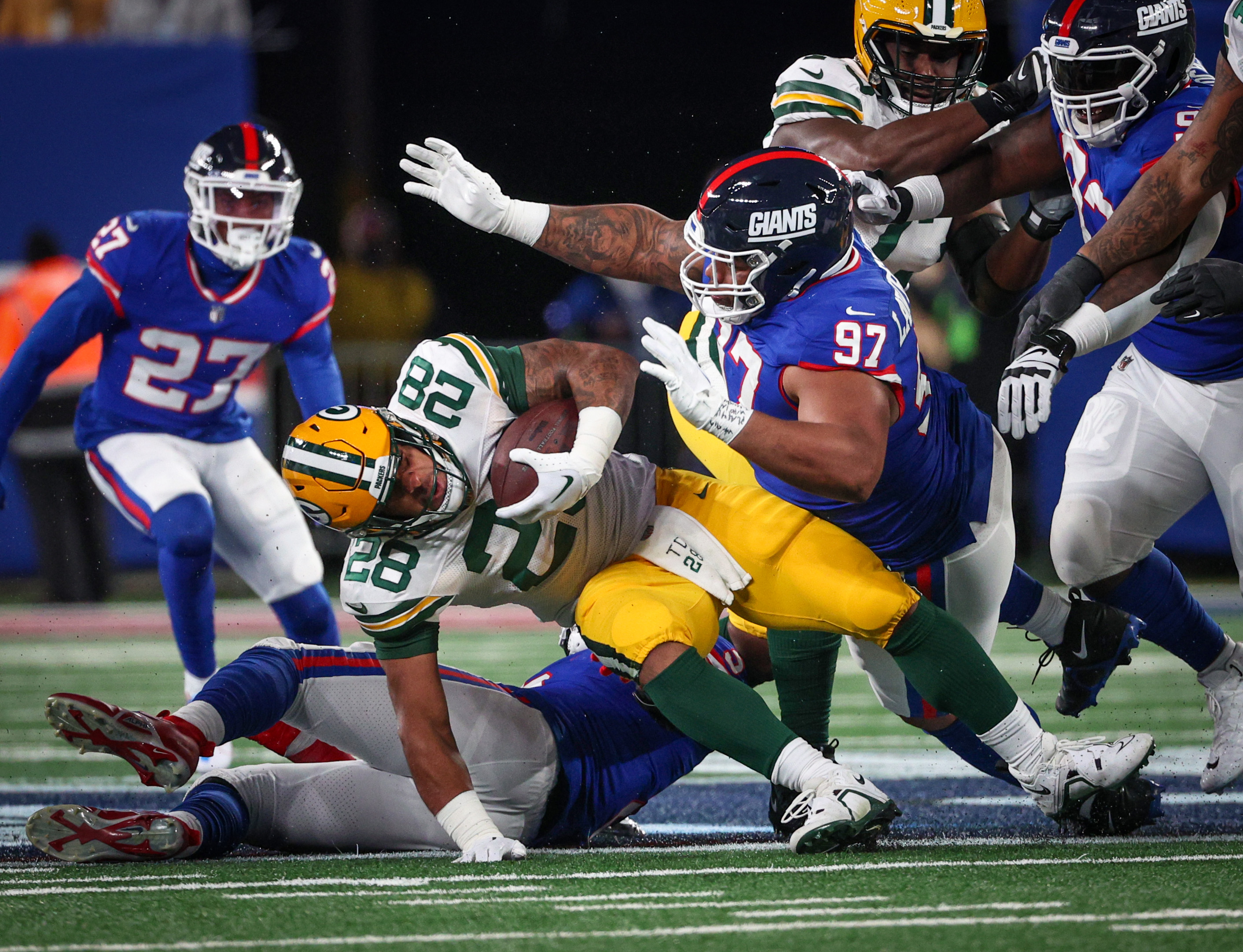 NFL Week 14: New York Giants epic comeback stuns Green Bay Packers, 24 ...