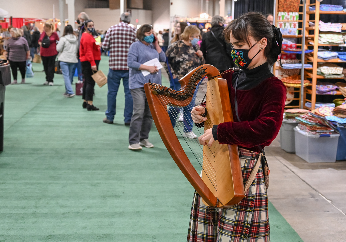 Seen@ Old Deerfield Holiday Sampler Craft Fair at Eastern States ...