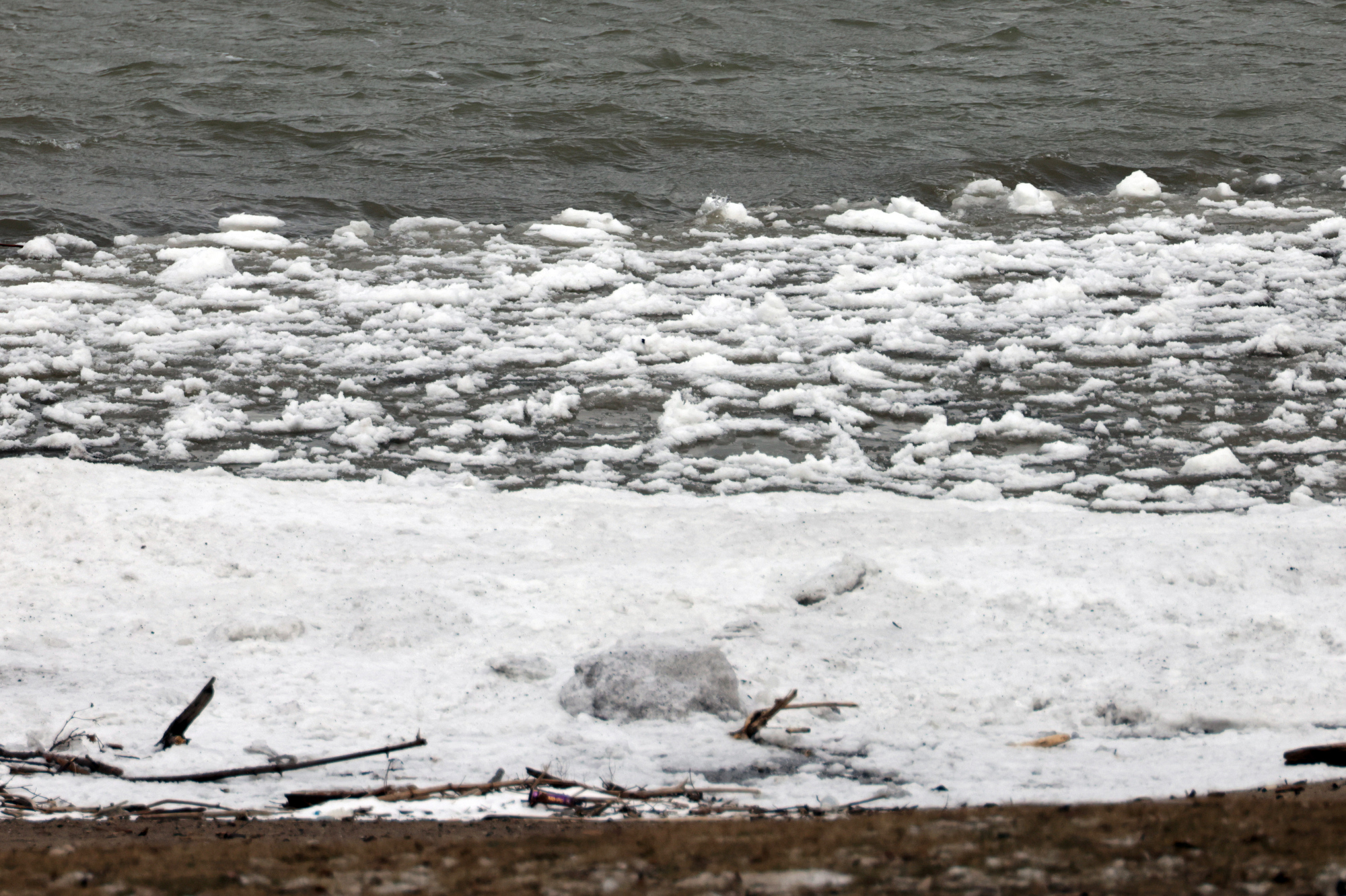 Ice along the Lake Erie shoreline - cleveland.com