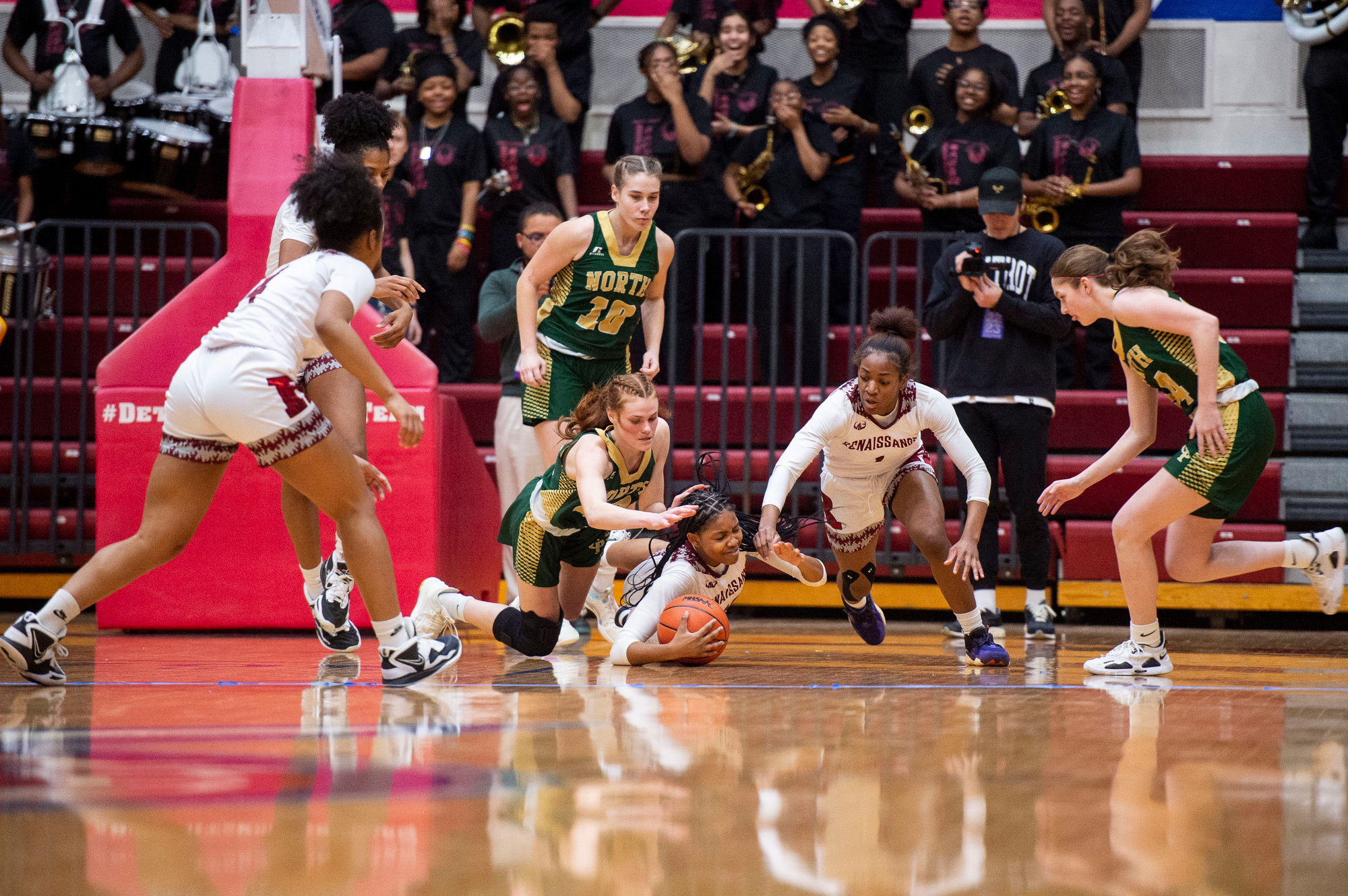 Detroit Renaissance vs. Grosse Pointe North girls high school ...