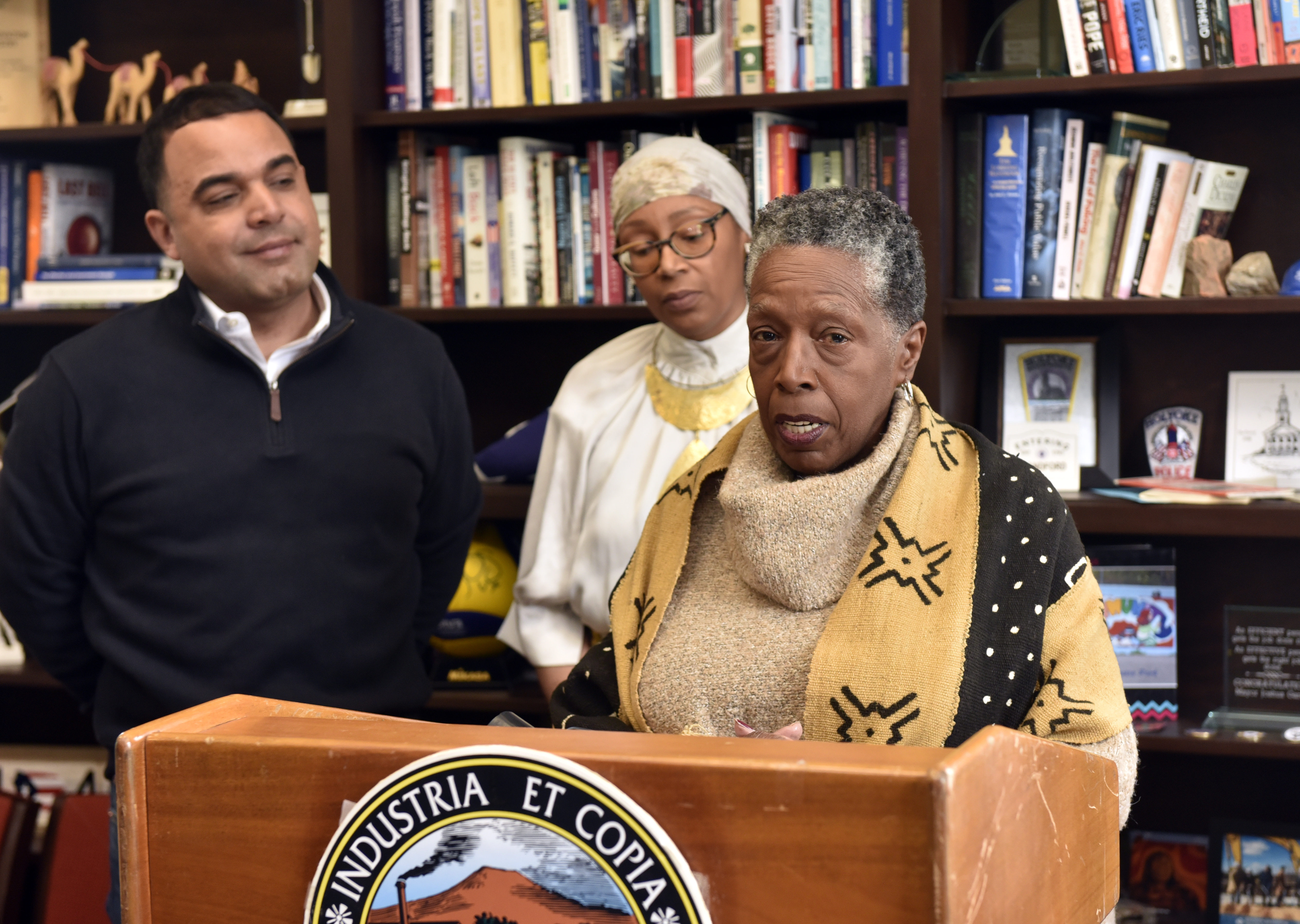 Holyoke celebrates Kwanzaa - masslive.com