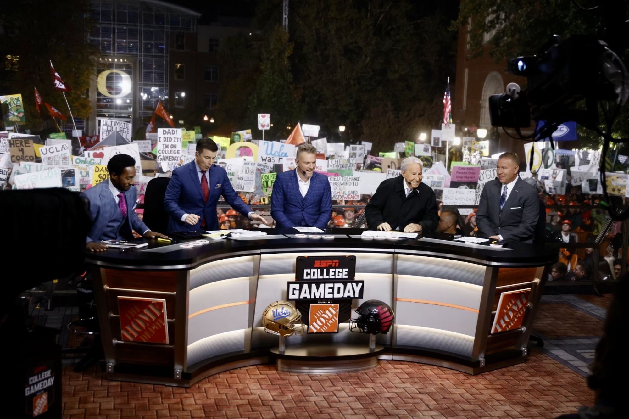 ESPN 'College GameDay' hits Eugene for Oregon Ducks vs. UCLA ...