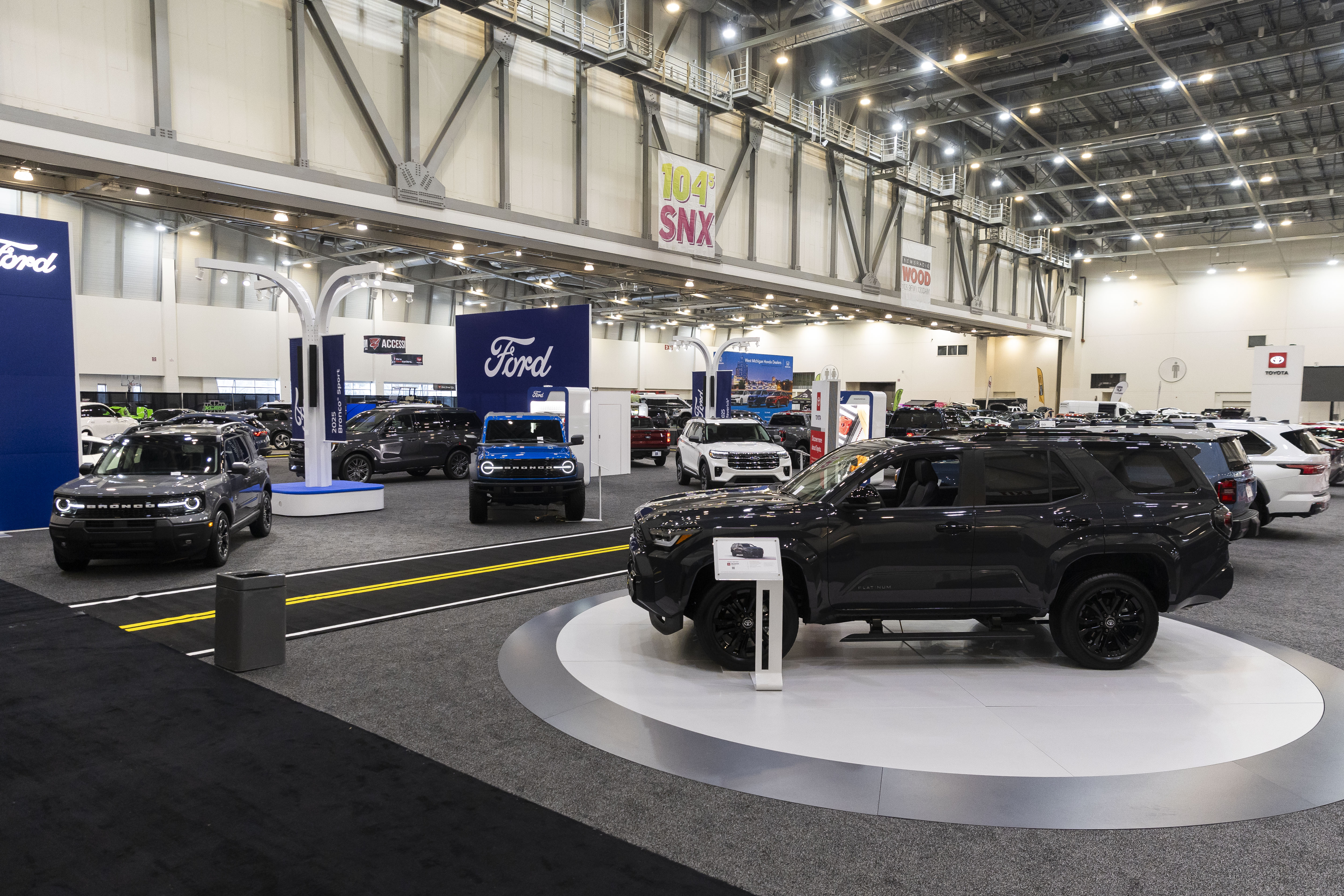 Michigan International Auto Show previewed at DeVos Place in Grand ...