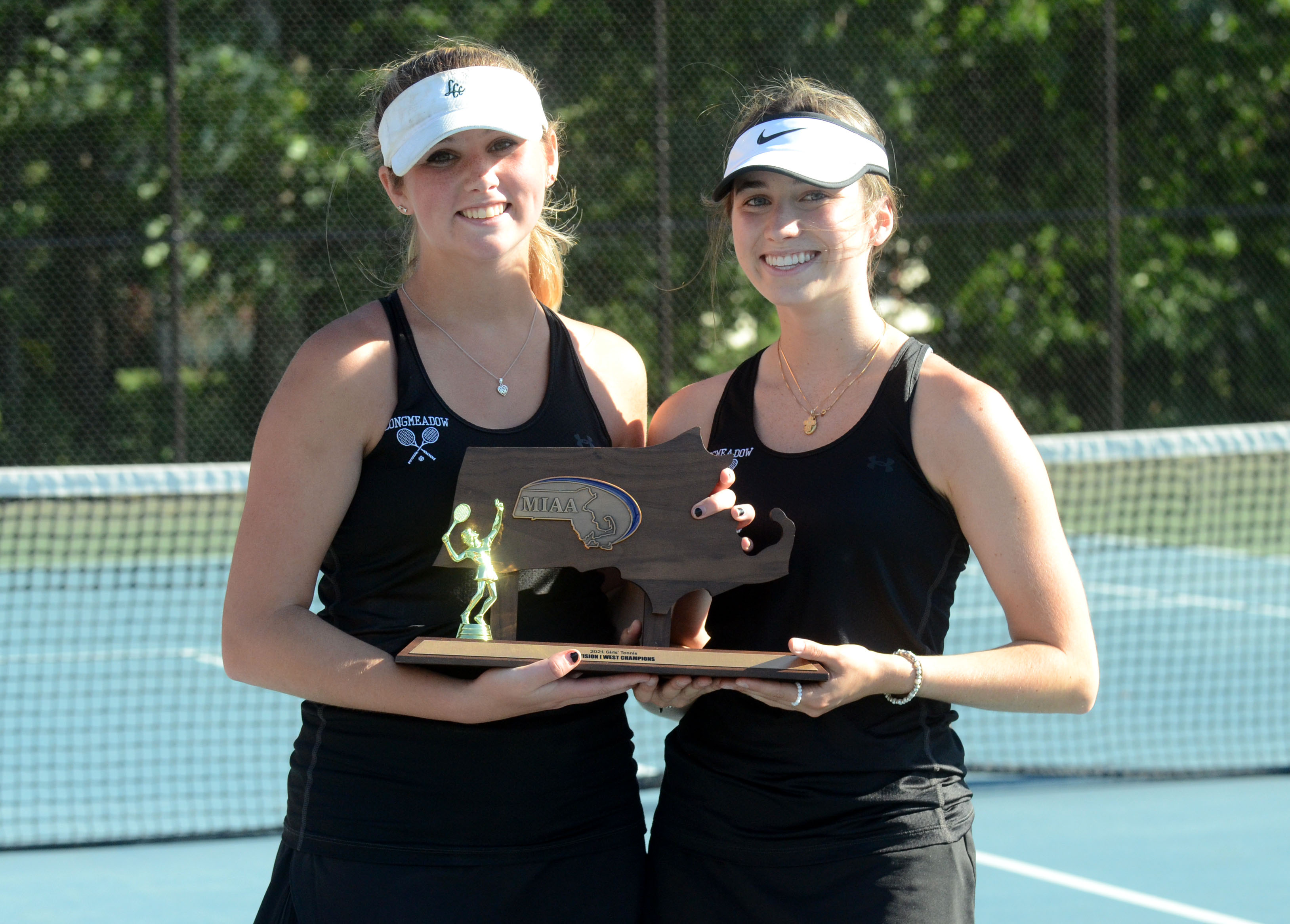 Longmeadow girls tennis defeats Belchertown in WMass D-I championship ...