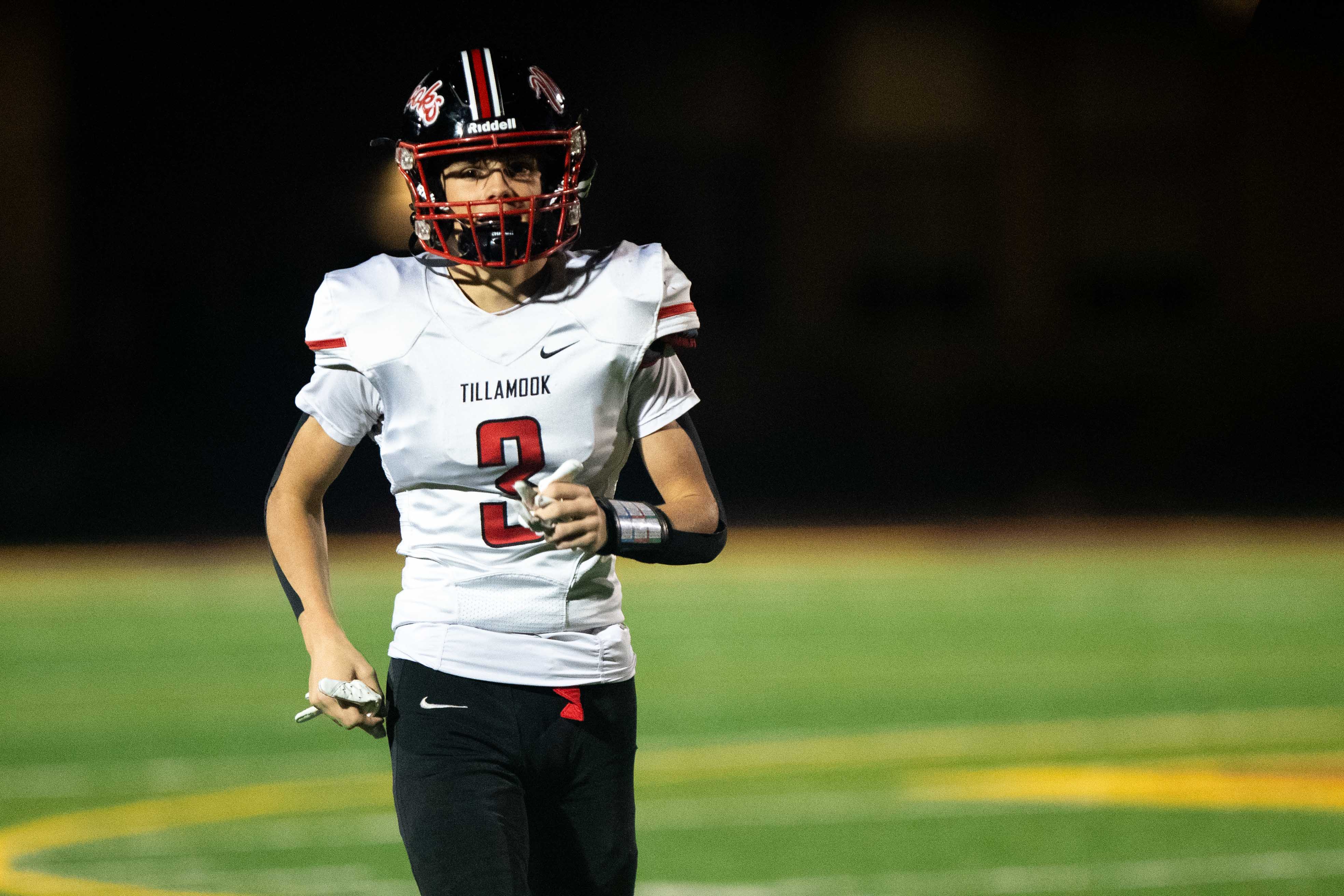 Oregon high school football: Tillamook Cheesemakers vs Milwaukie ...