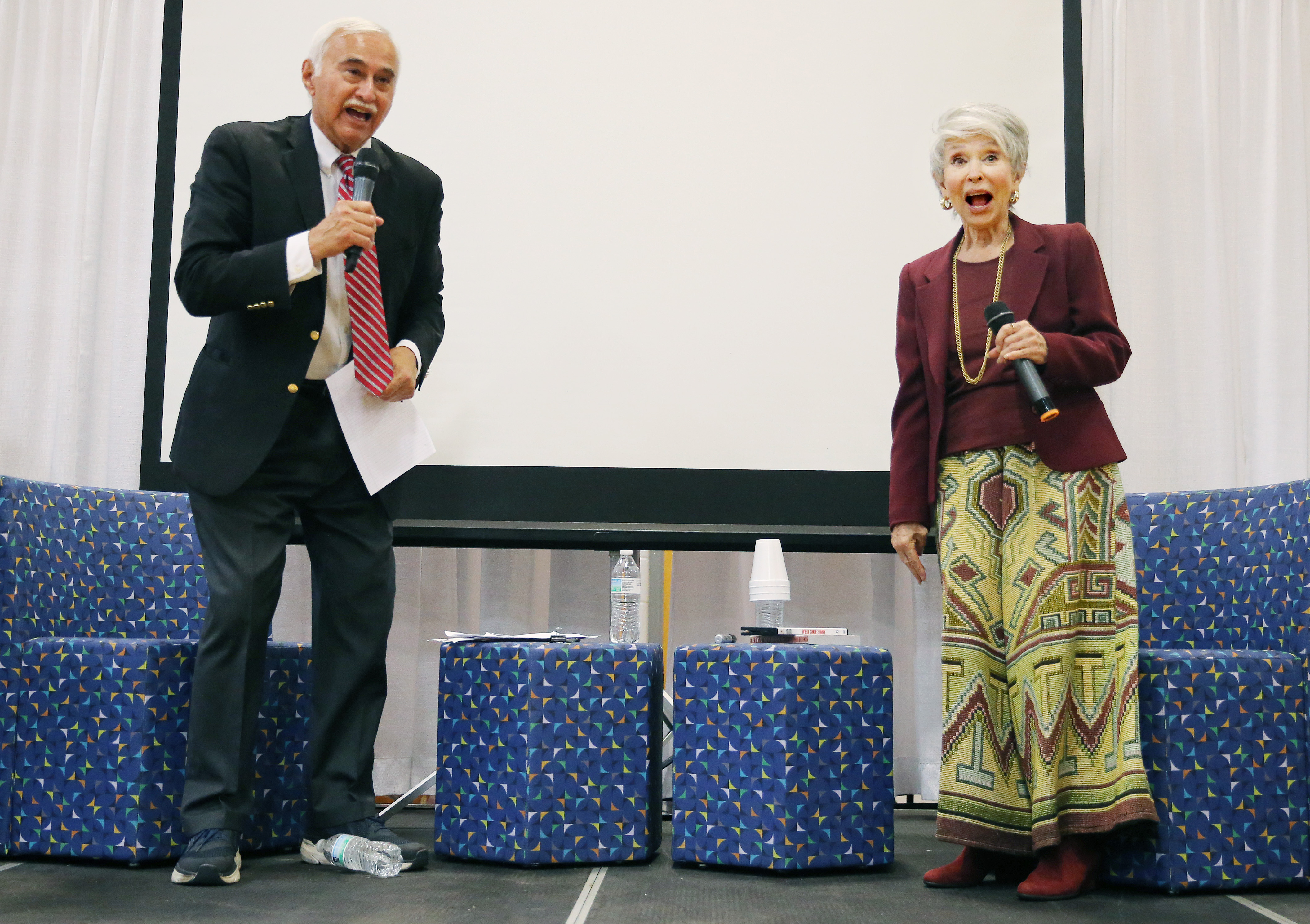 40th anniversary of the Hispanic Roundtable's Convención Hispana ...