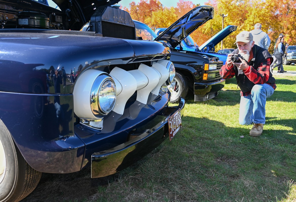 Brimfield Auto Show draws hundreds of enthusiasts (photos) - masslive.com