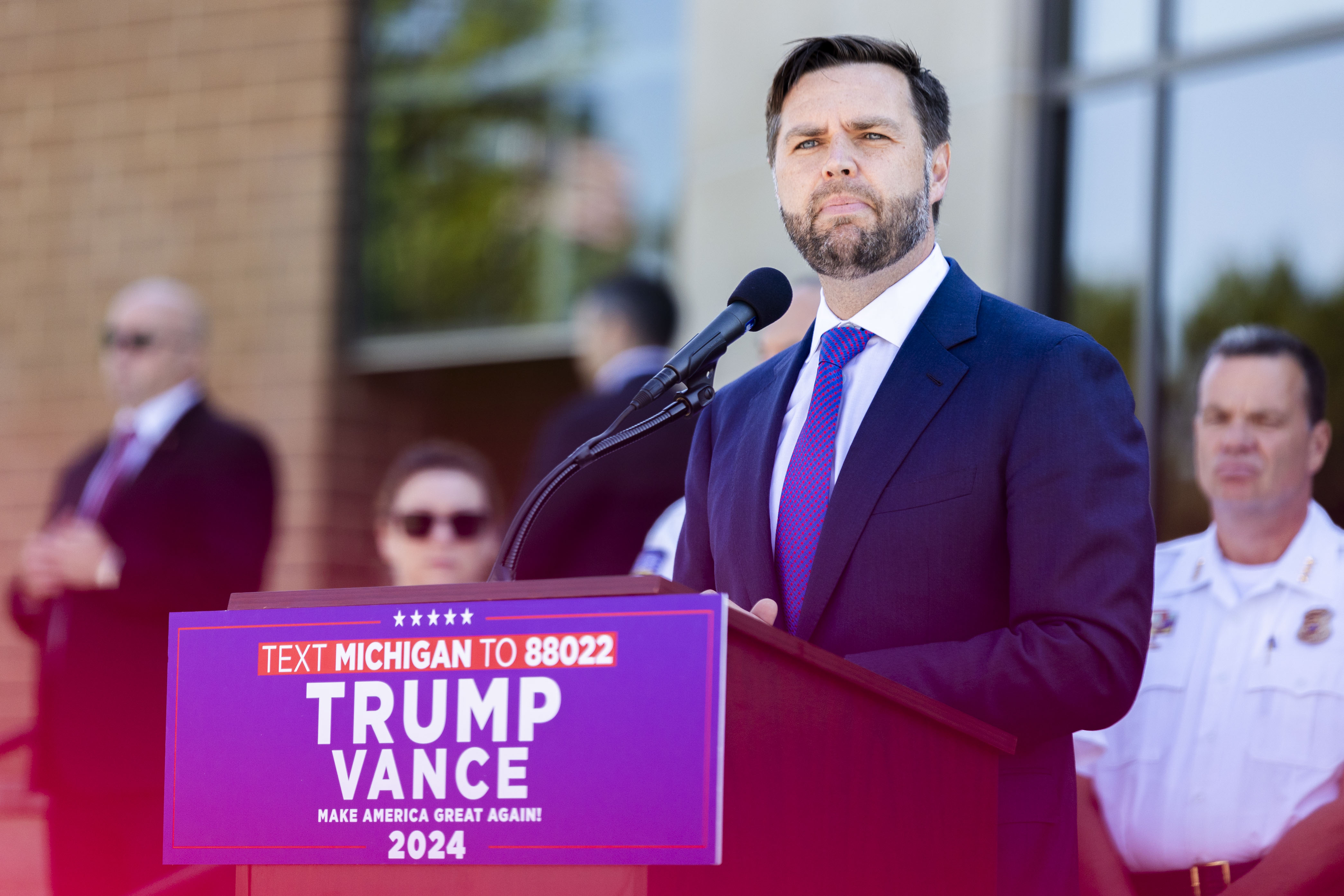 JD Vance touts tough-on-crime platform in second Michigan campaign stop ...