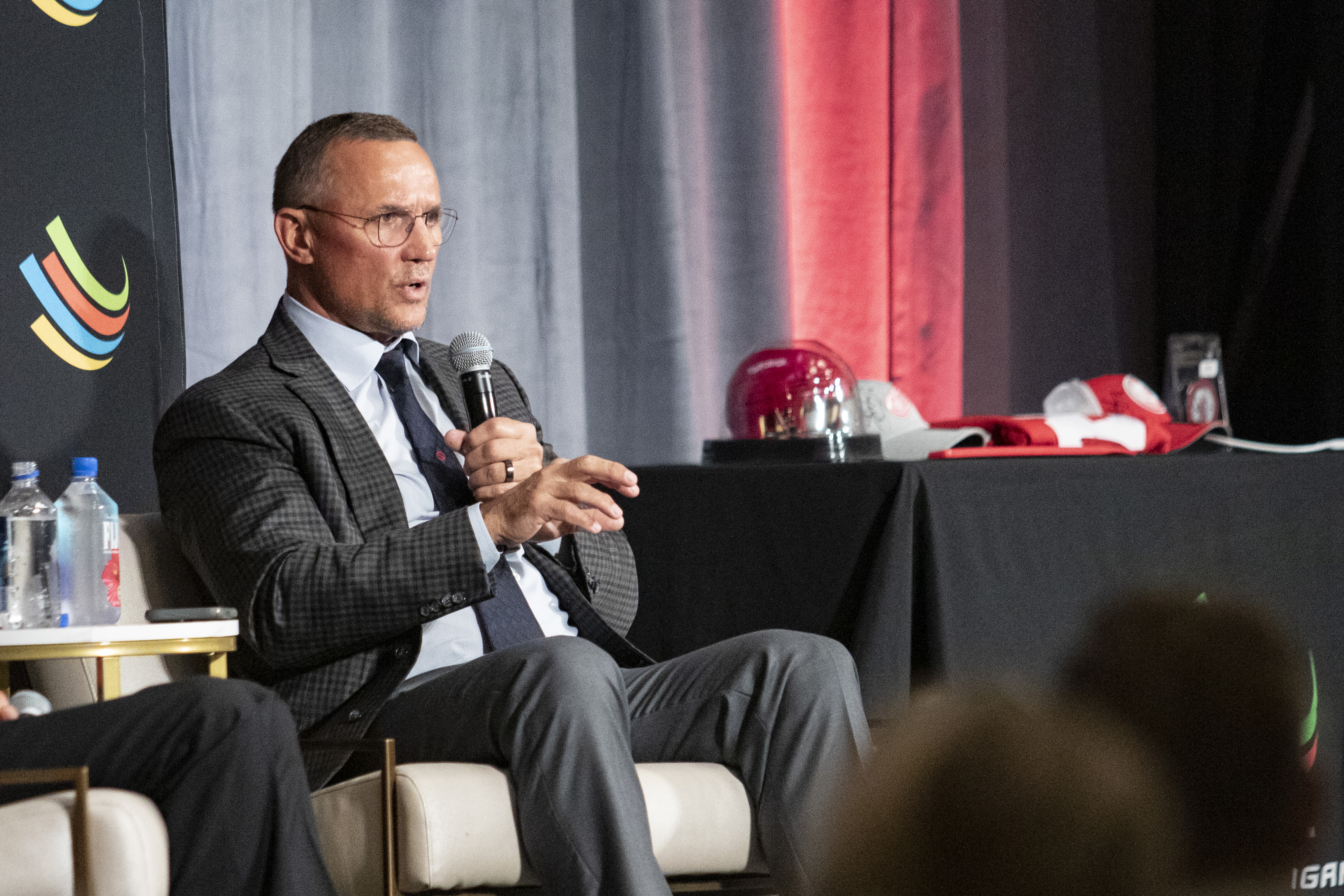 Steve Yzerman at the West Michigan Sports Commission's 16th Annual ...